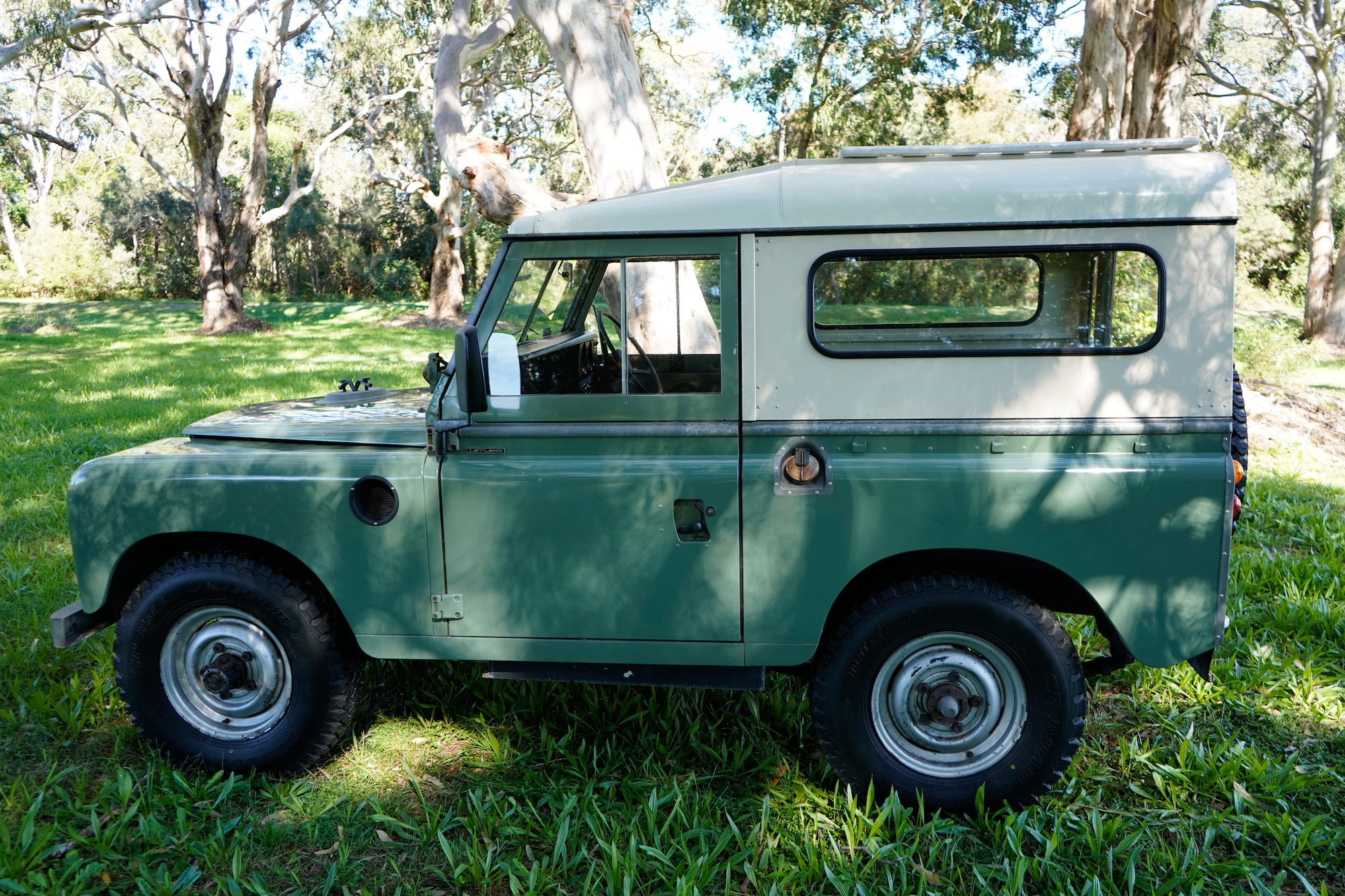 1975 LAND ROVER SERIES III 88"