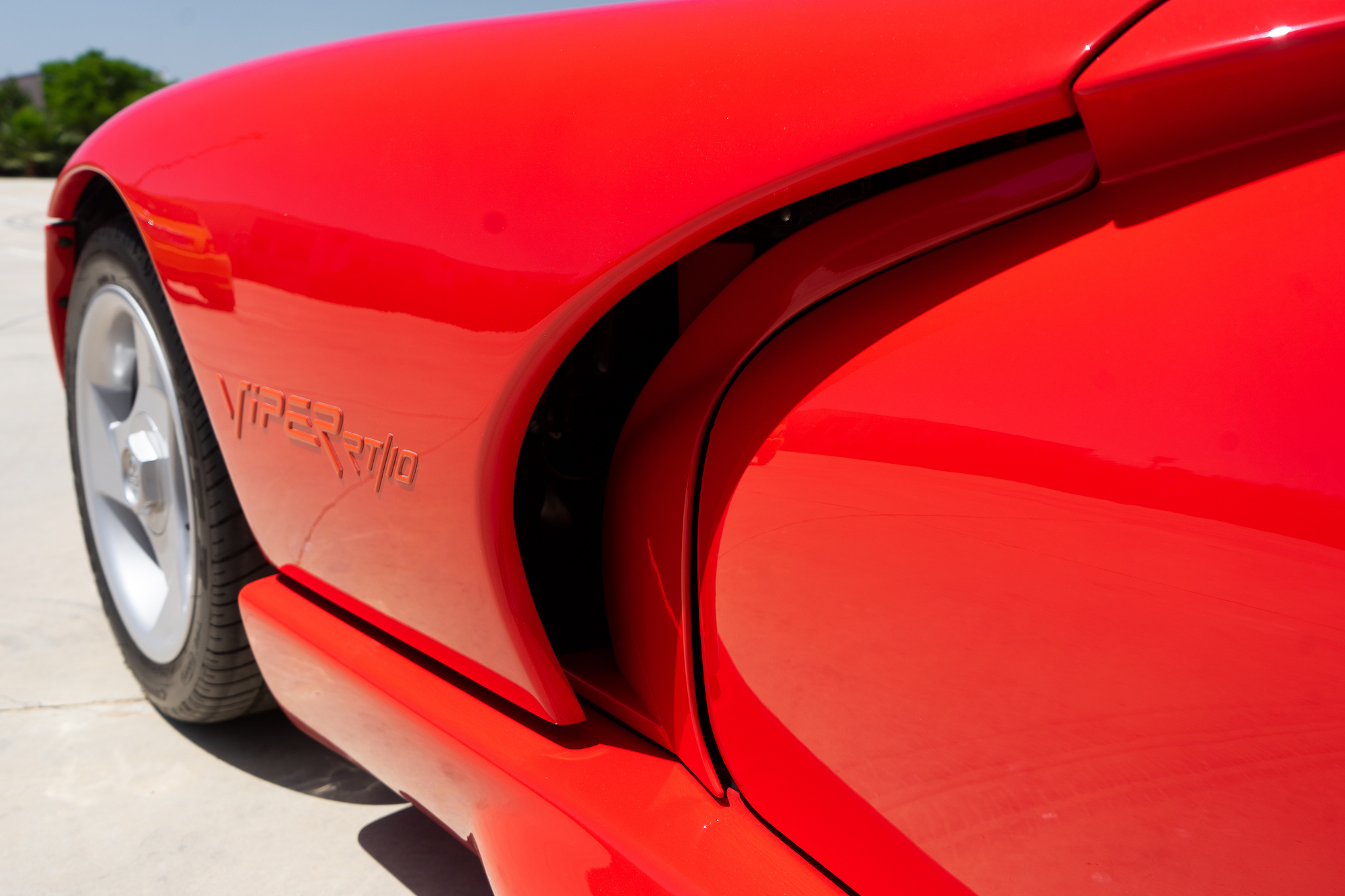 1992 DODGE VIPER RT/10 ROADSTER - 951 MILES