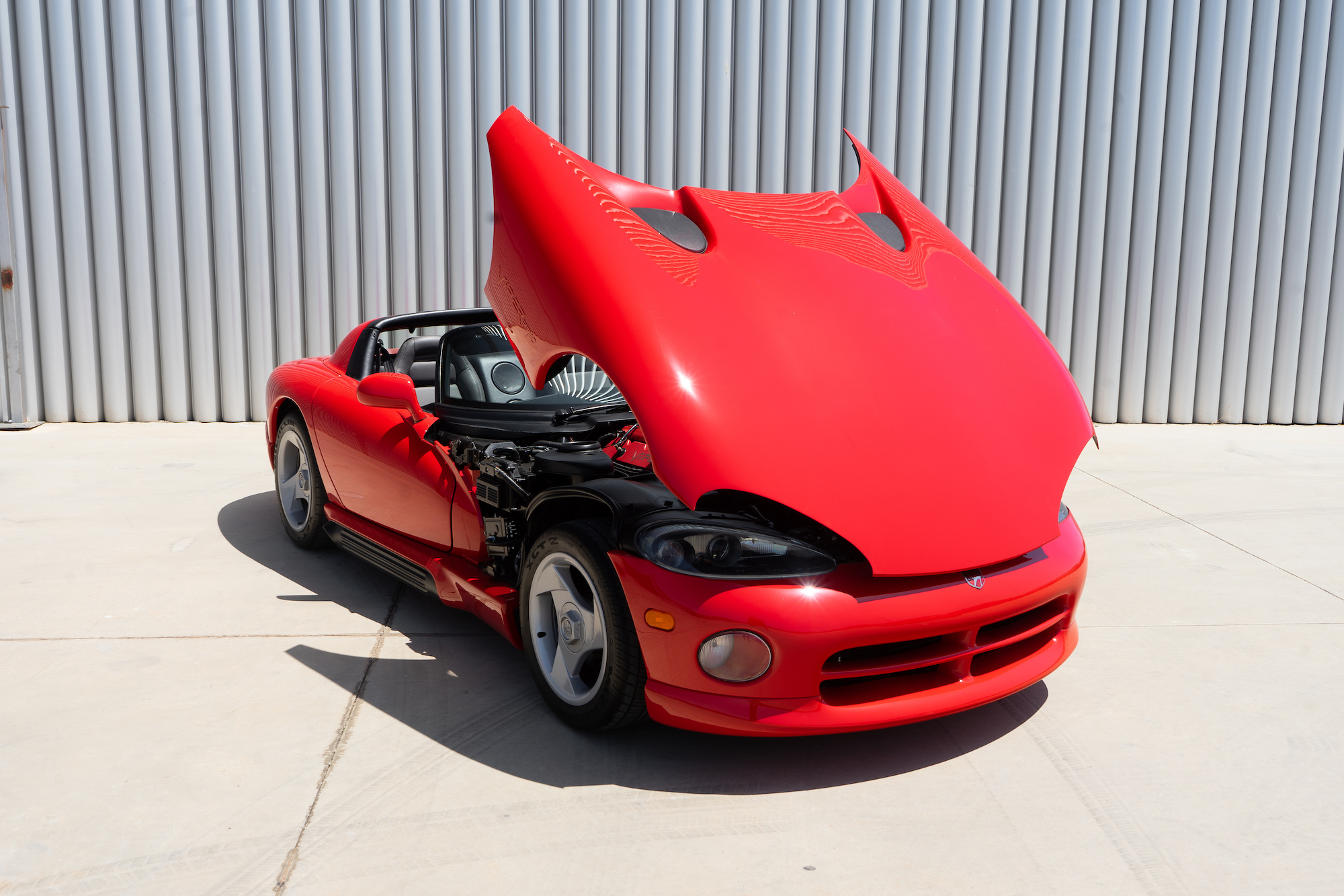1992 DODGE VIPER RT/10 ROADSTER - 951 MILES