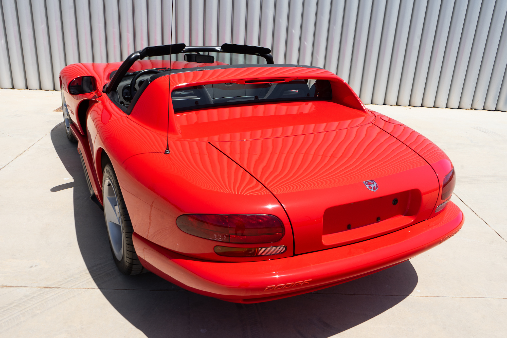 1992 DODGE VIPER RT/10 ROADSTER - 951 MILES