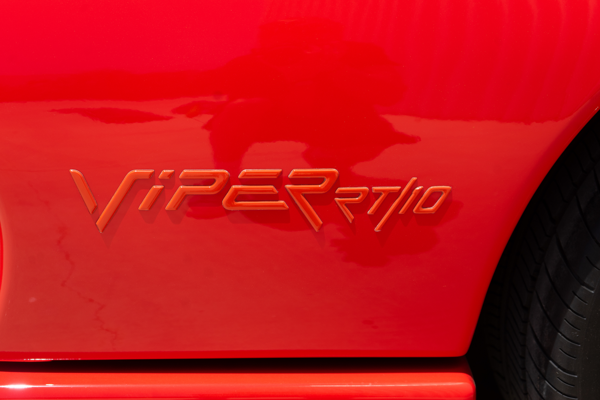 1992 DODGE VIPER RT/10 ROADSTER - 951 MILES