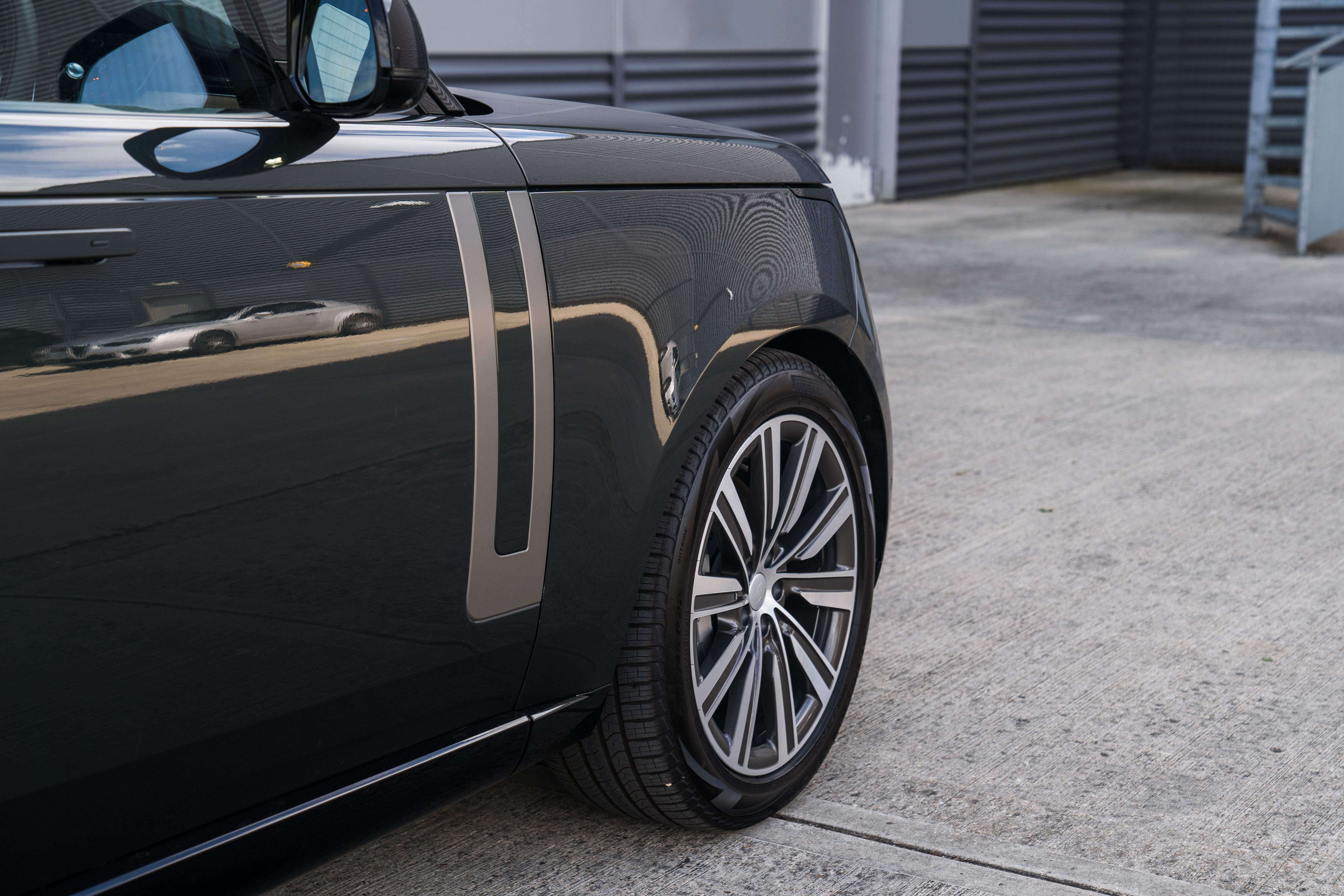 2022 RANGE ROVER D350 SE