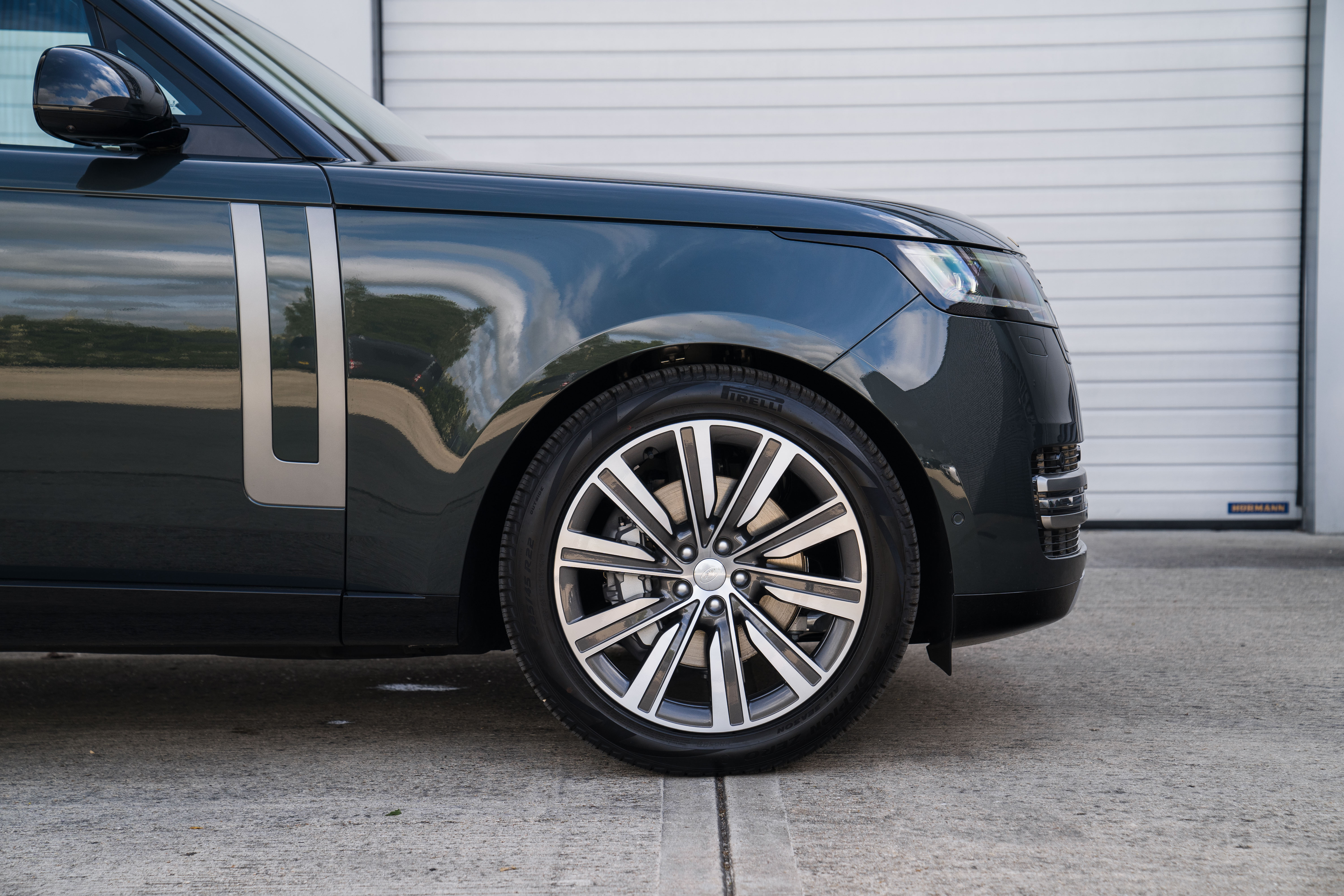 2022 RANGE ROVER D350 SE