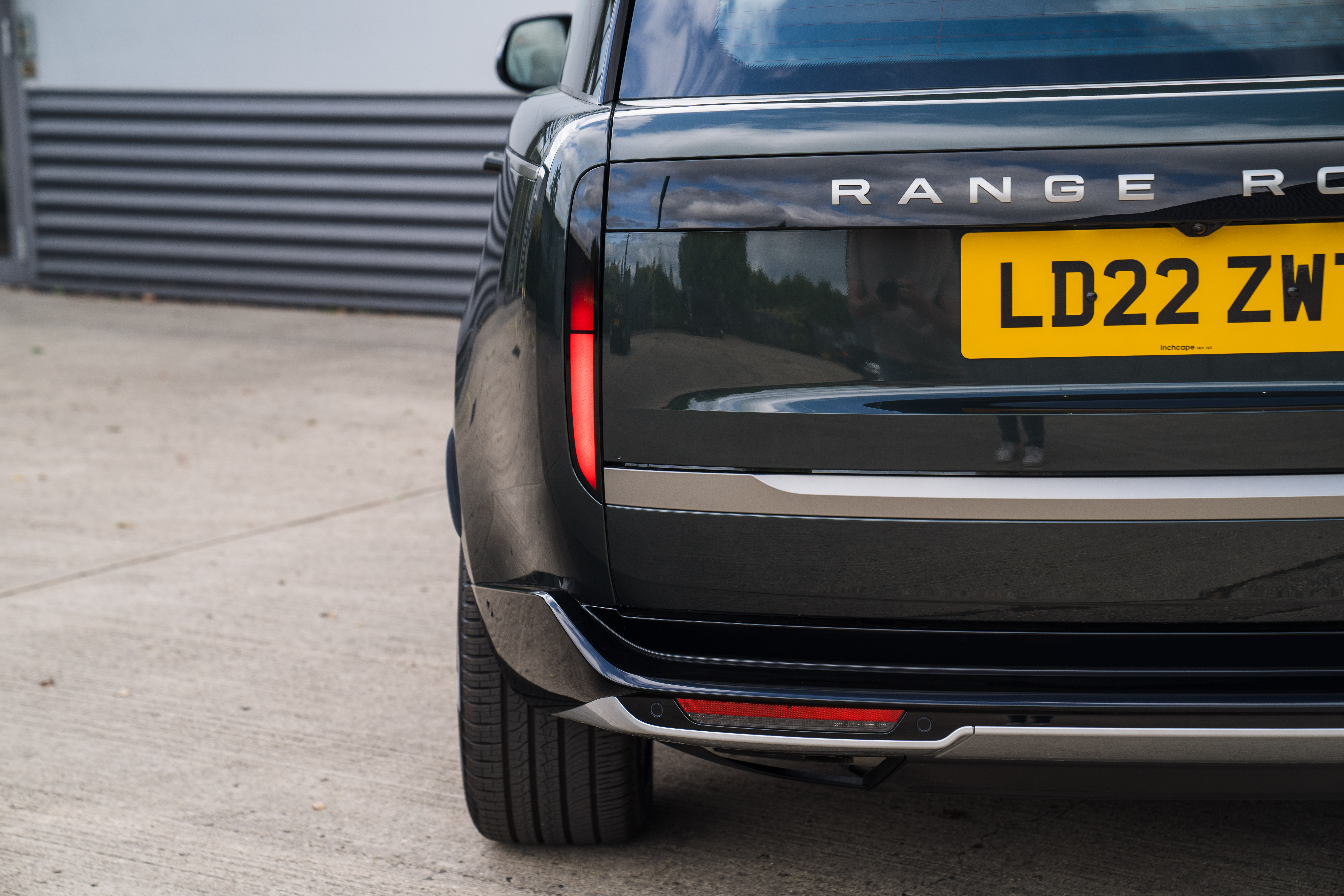 2022 RANGE ROVER D350 SE