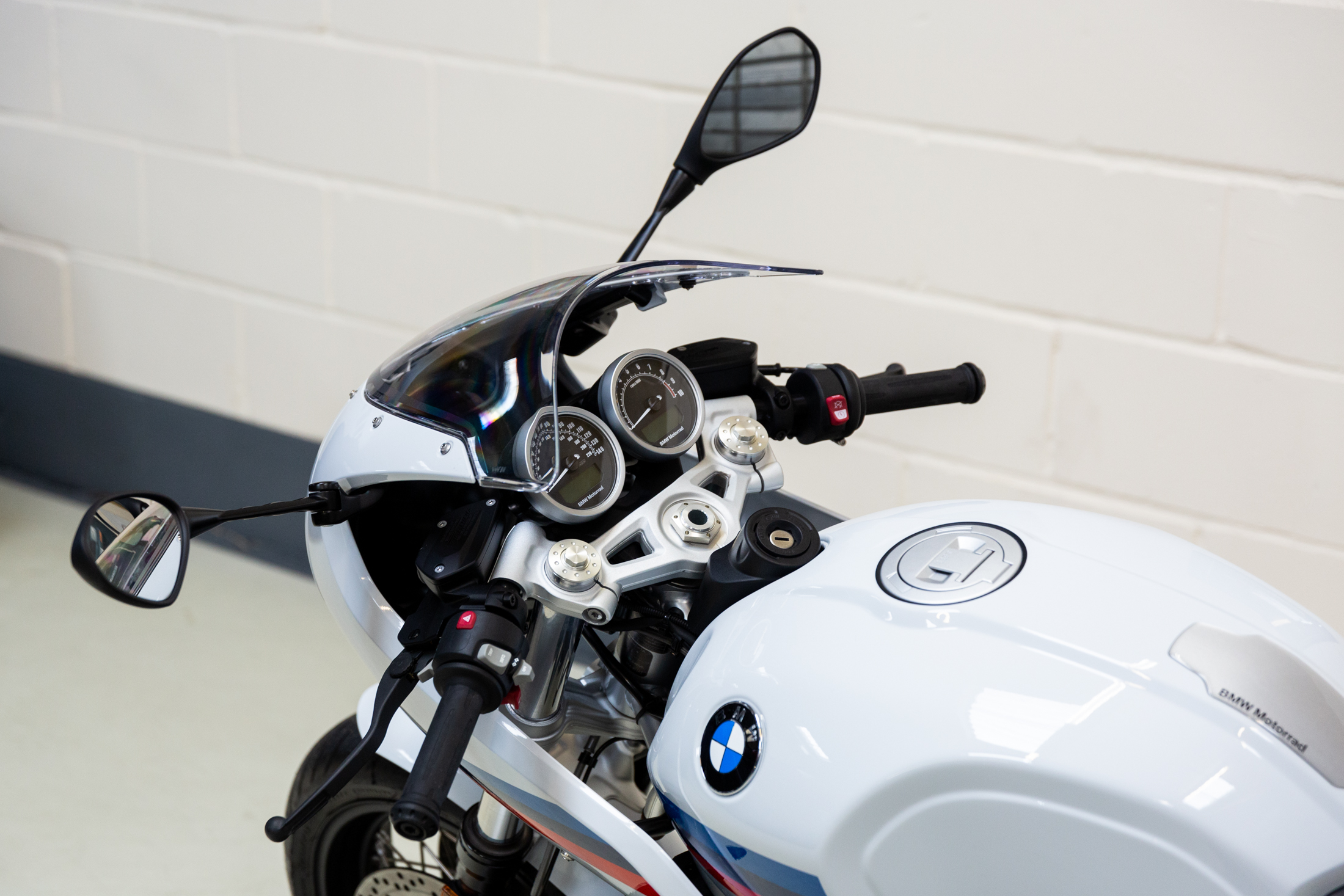 2018 BMW R NINE T RACER - 24 MILES