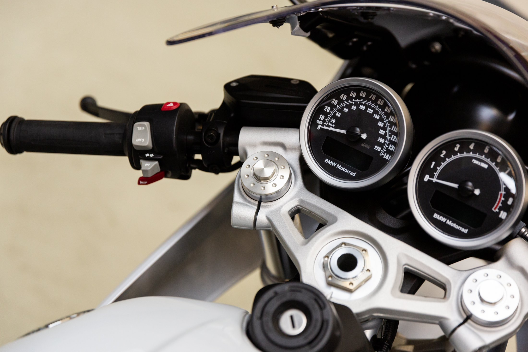 2018 BMW R NINE T RACER - 24 MILES