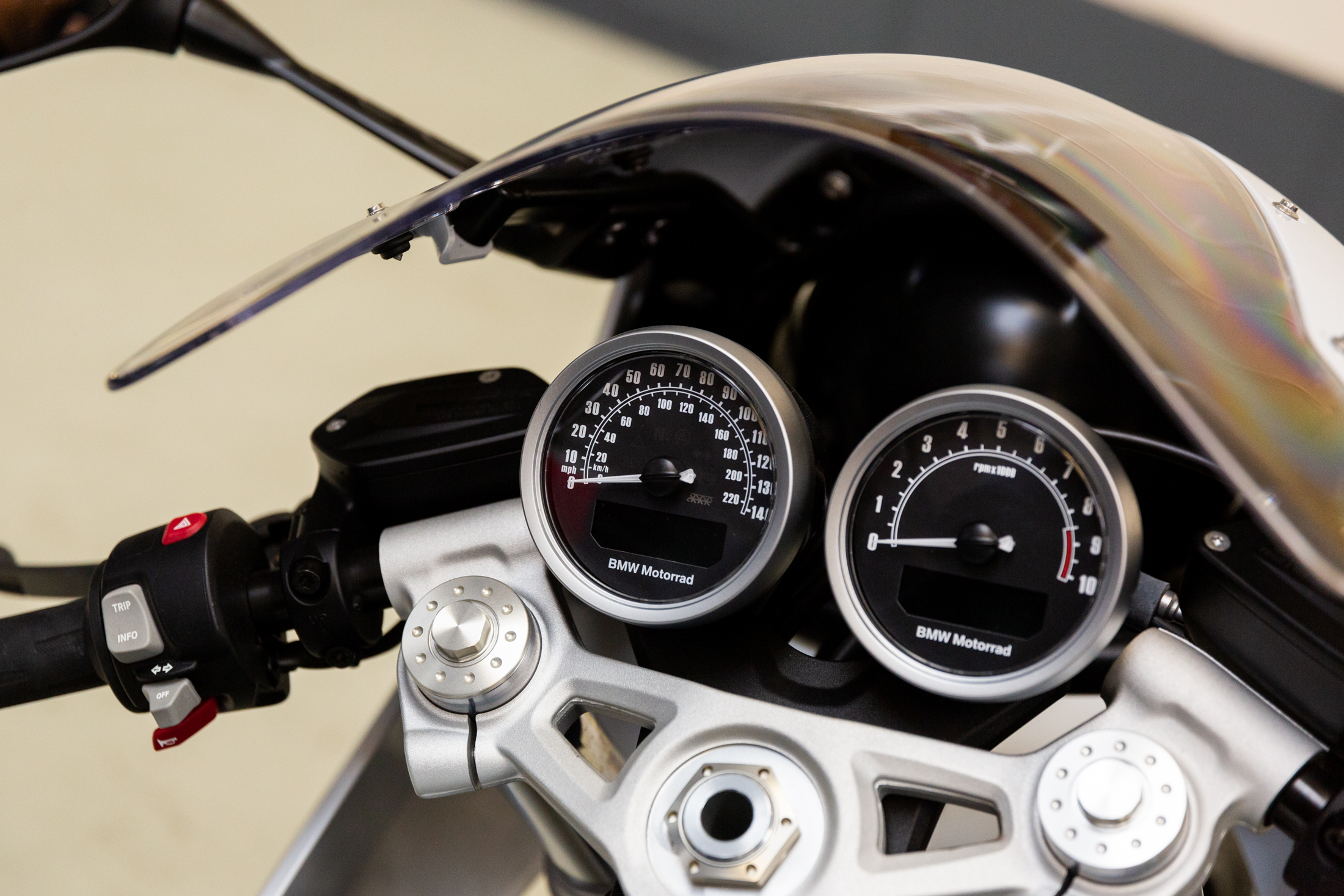 2018 BMW R NINE T RACER - 24 MILES