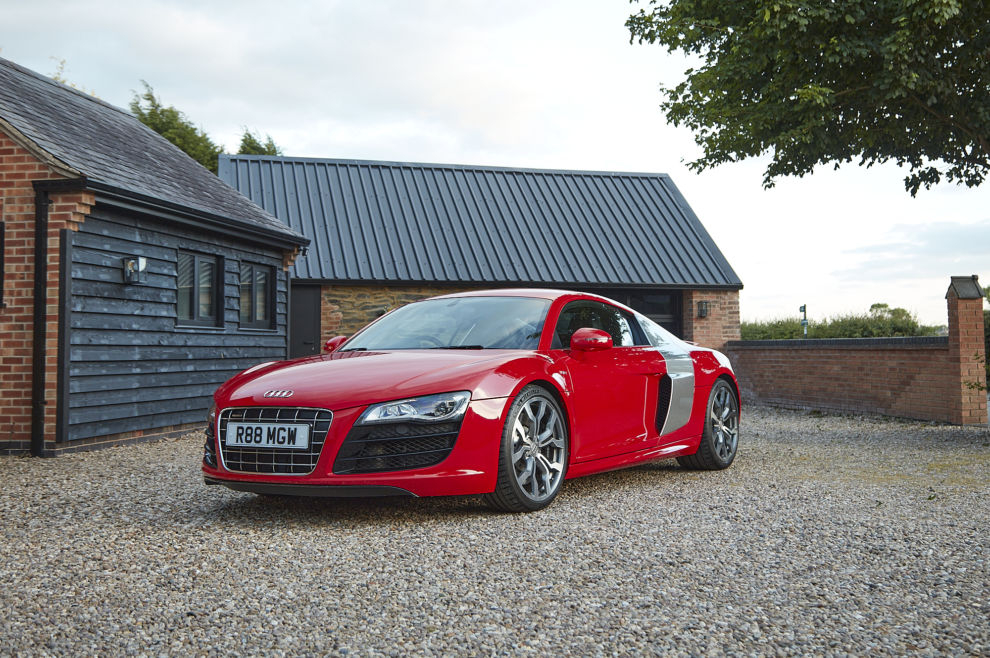 2011 AUDI R8 V10 - MANUAL