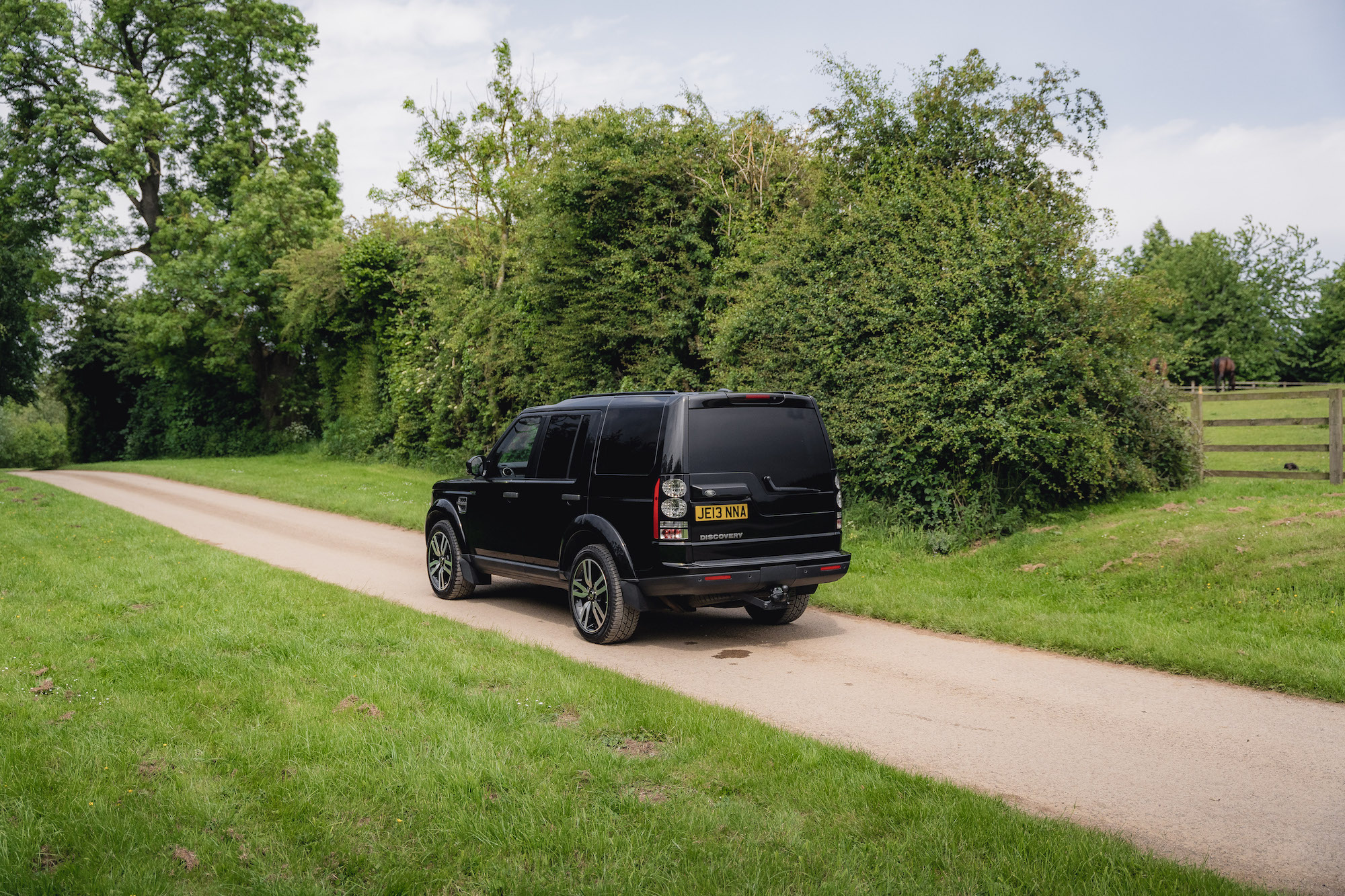 2016 LAND ROVER DISCOVERY 4 SDV6 COMMERCIAL SE - VAT Q