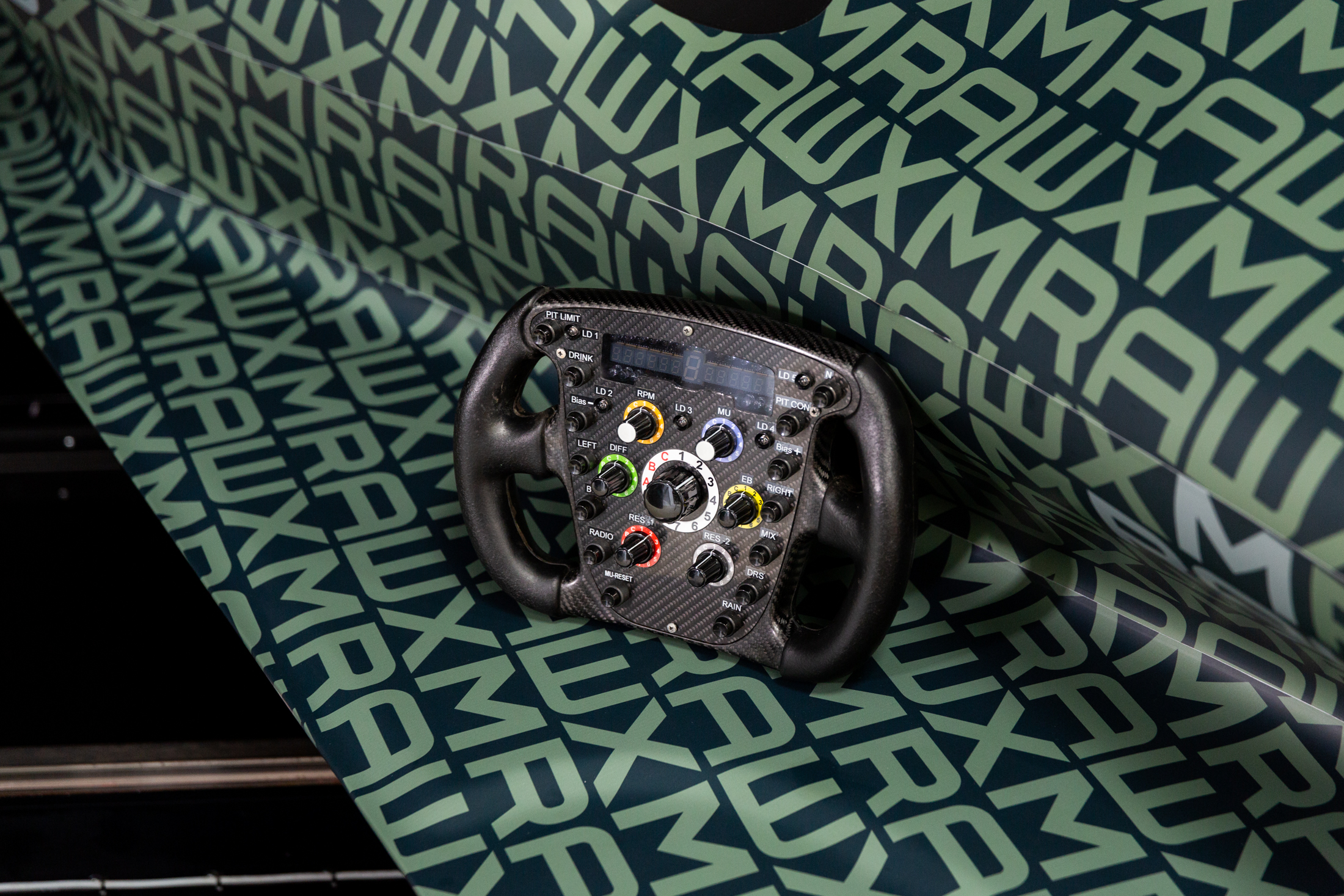 BRD SIMCELL AND V1-500 MOTION SIMULATOR - PRO DRIVER TRAINER