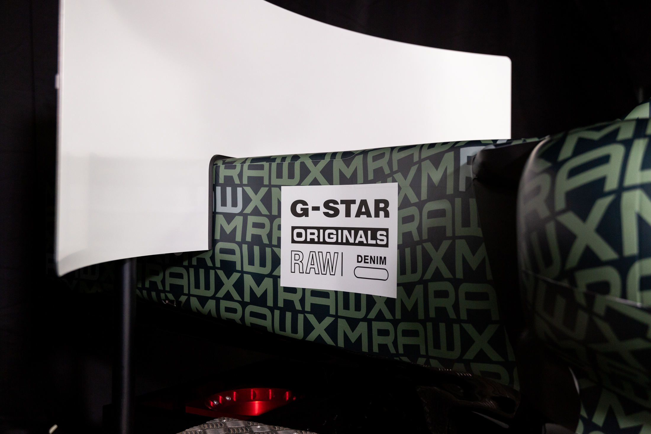 BRD SIMCELL AND V1-500 MOTION SIMULATOR - PRO DRIVER TRAINER