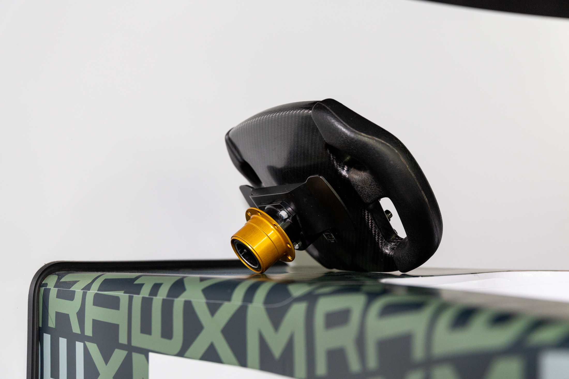 BRD SIMCELL AND V1-500 MOTION SIMULATOR - PRO DRIVER TRAINER