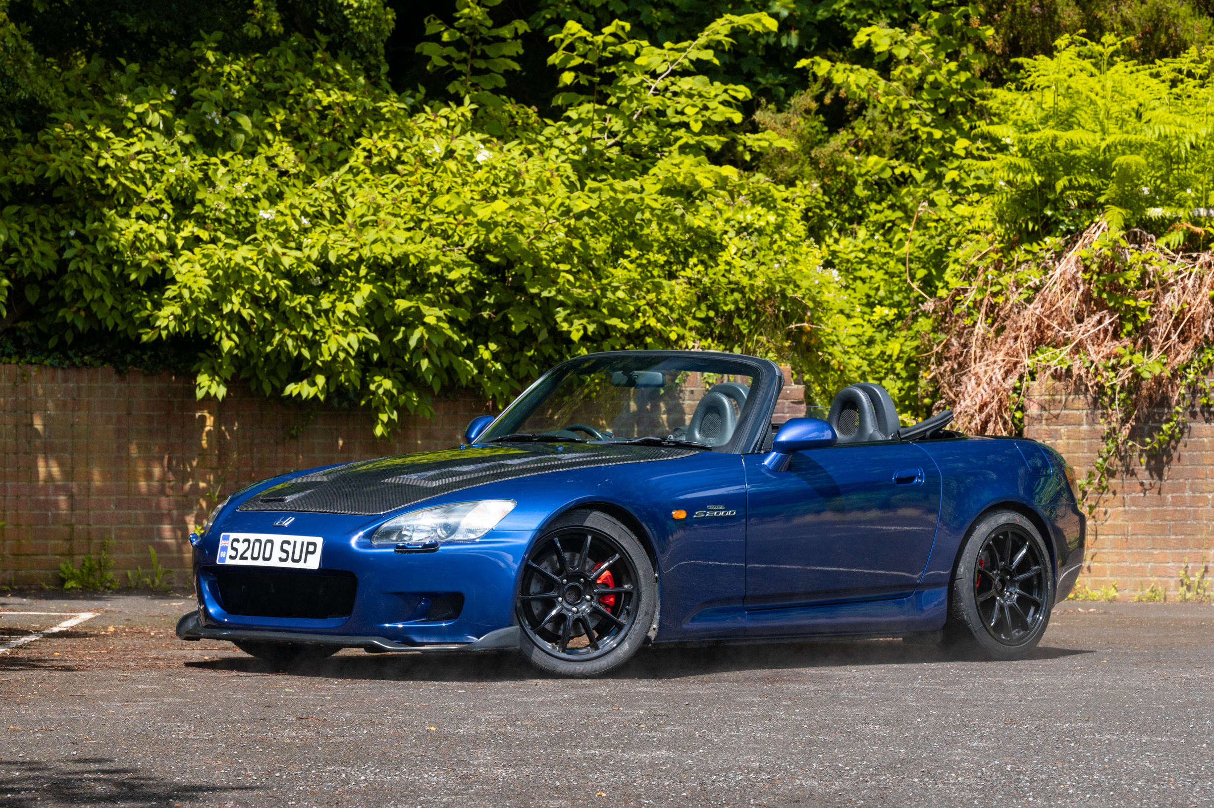 2001 HONDA S2000 – SUPERCHARGED
