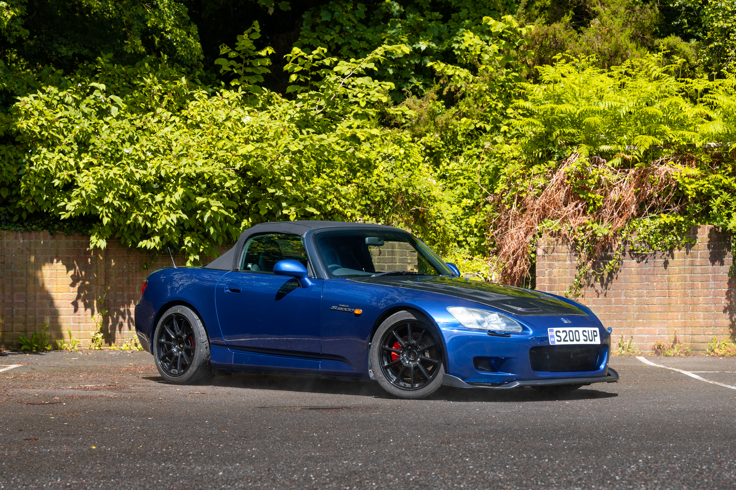 2001 HONDA S2000 – SUPERCHARGED