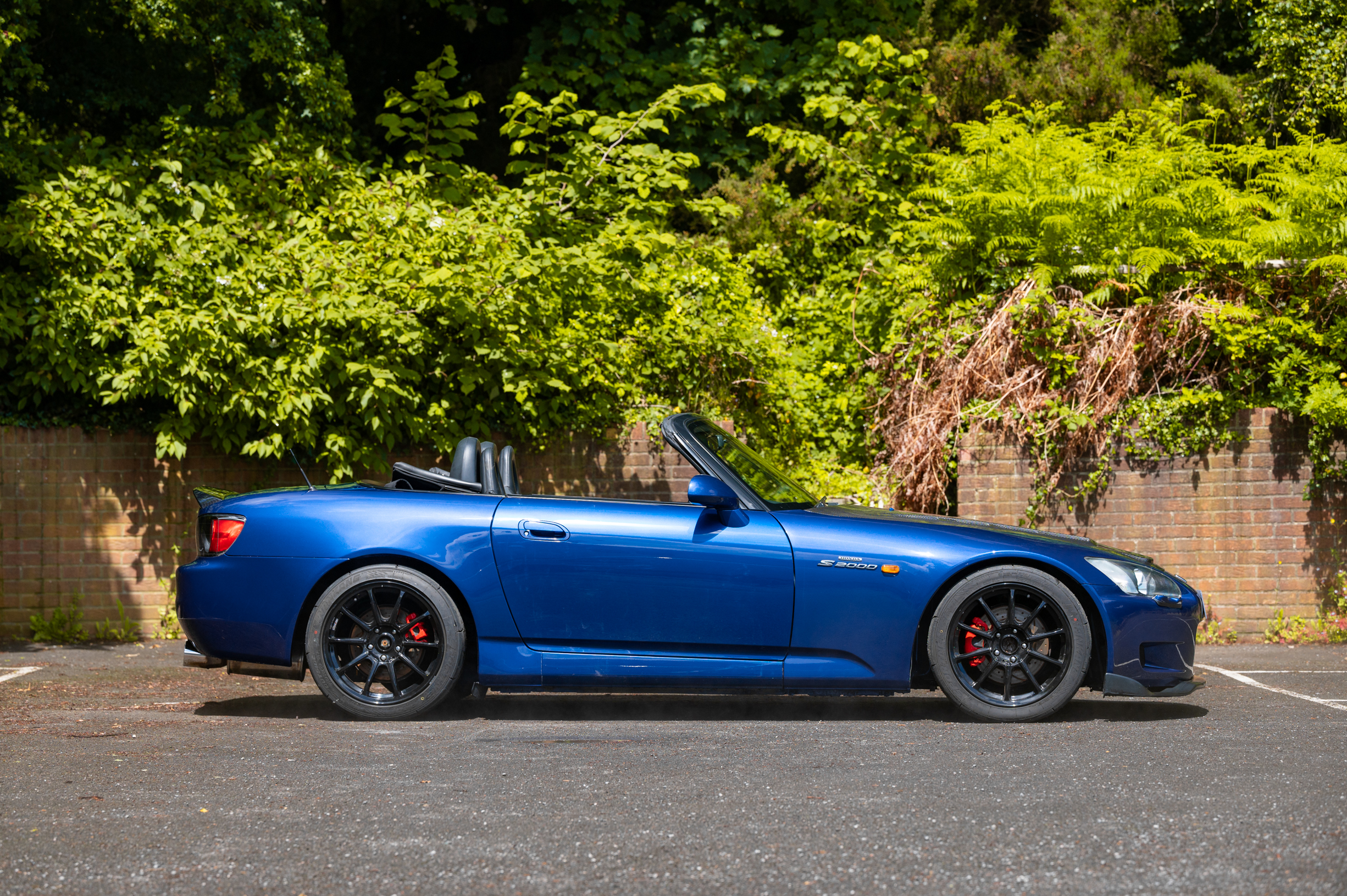 2001 HONDA S2000 – SUPERCHARGED