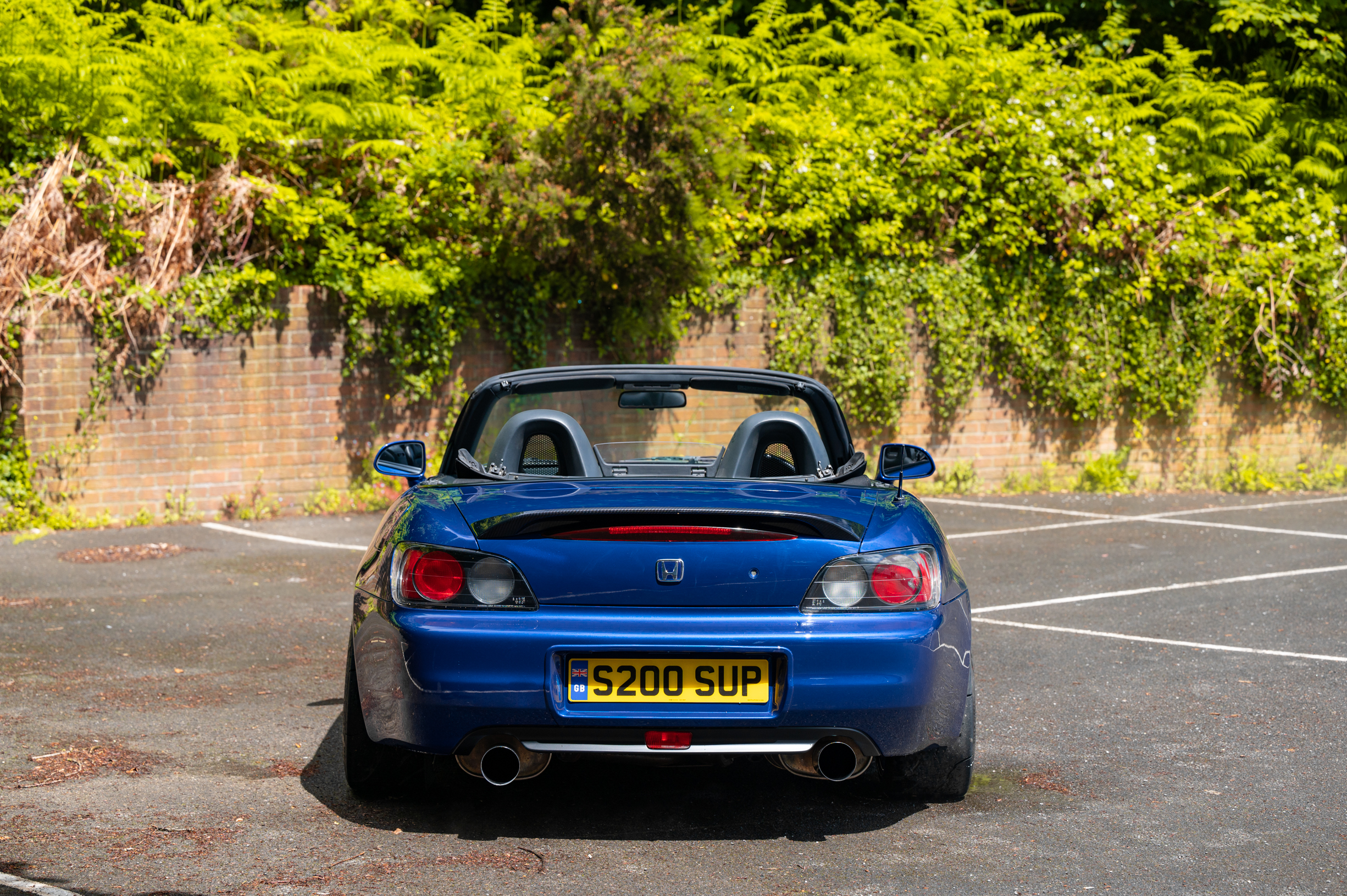 2001 HONDA S2000 – SUPERCHARGED