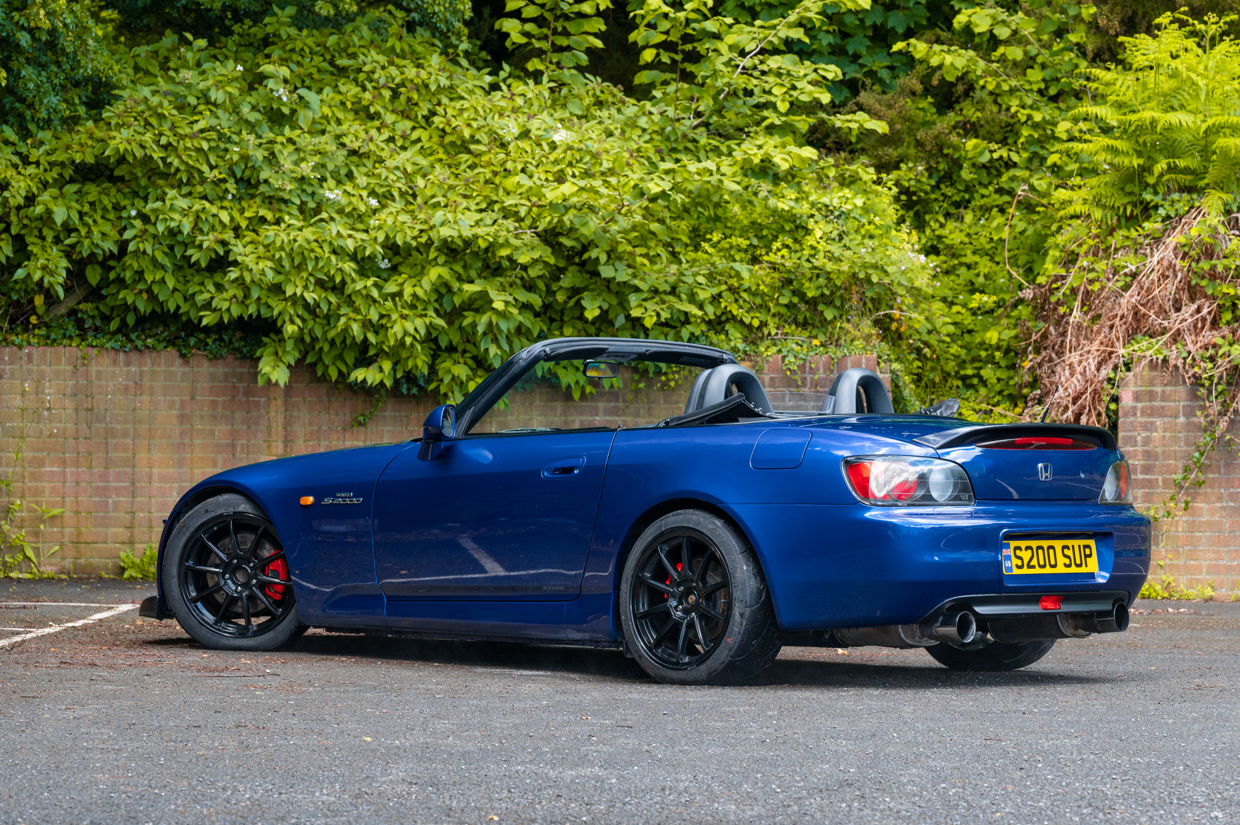 2001 HONDA S2000 – SUPERCHARGED