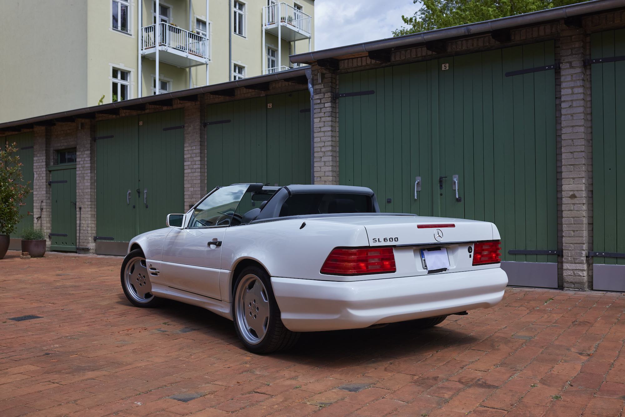 1996 MERCEDES-BENZ (R129) SL600