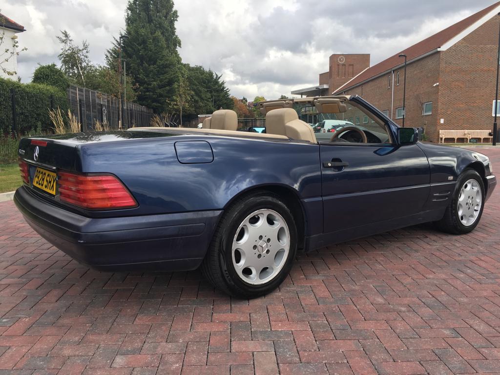 1997 MERCEDES-BENZ (R129) SL 320