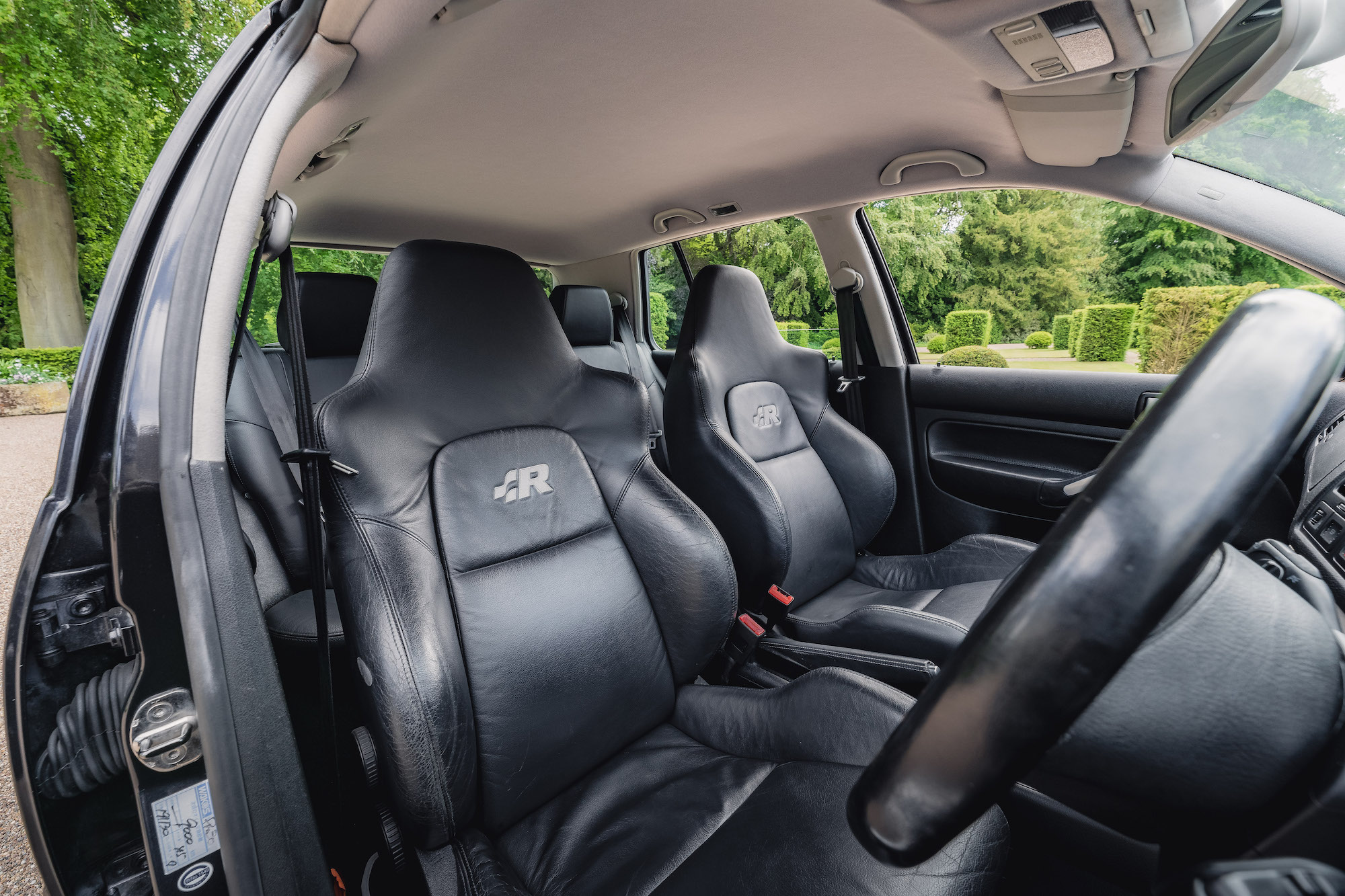 2003 VOLKSWAGEN GOLF (MK4) R32 - 23,610 MILES