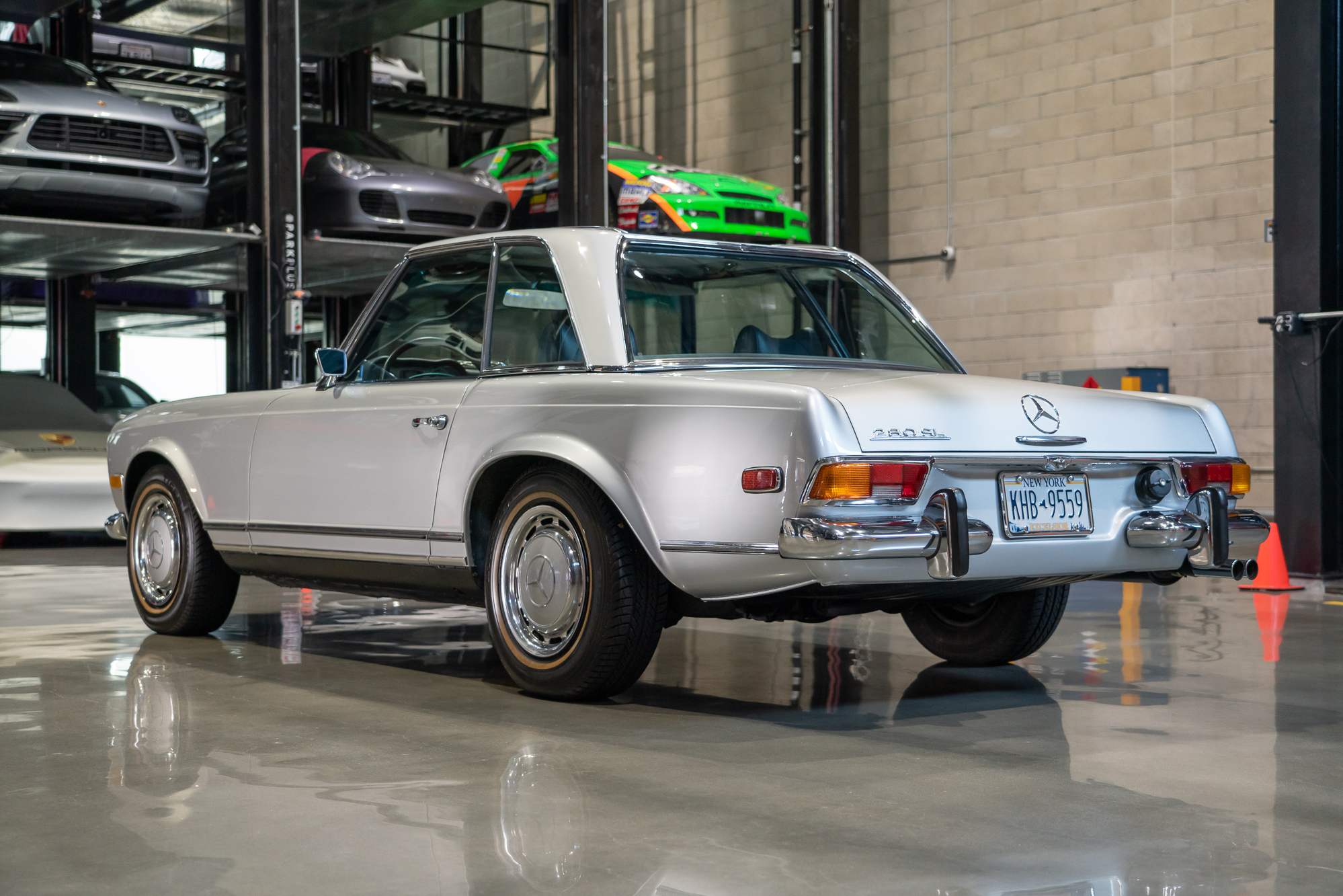 1971 MERCEDES-BENZ 280 SL PAGODA