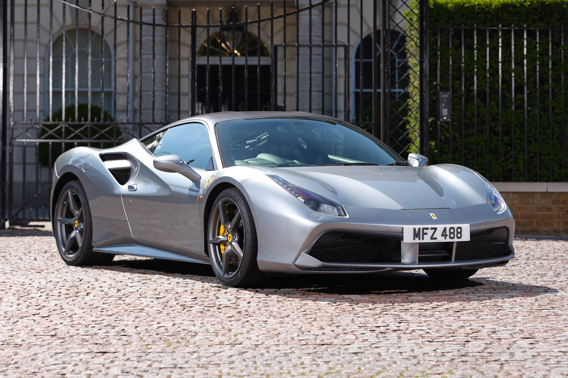 2016 FERRARI 488 GTB