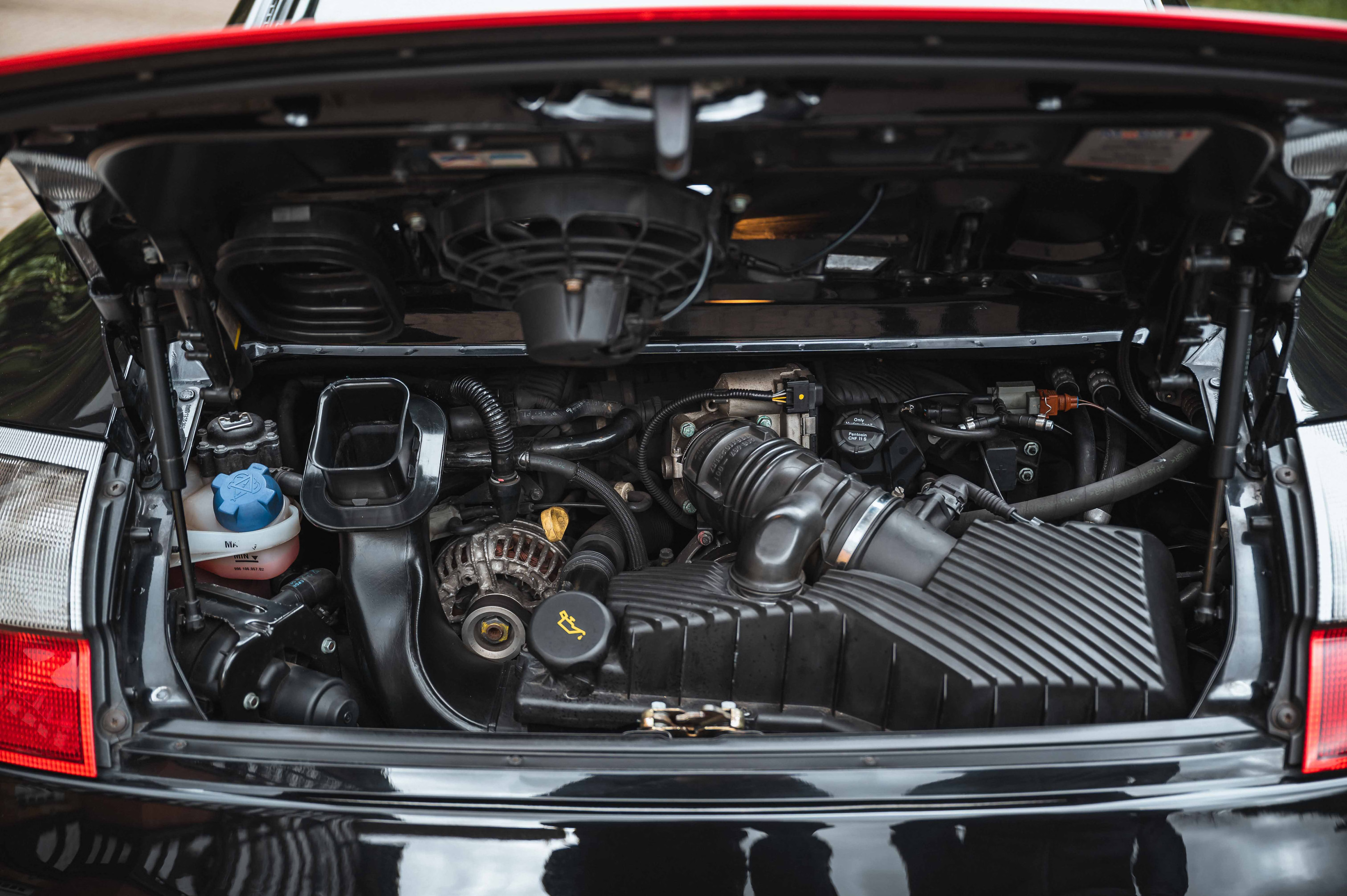 2005 PORSCHE 911 (996) CARRERA 4S - 30,527 MILES