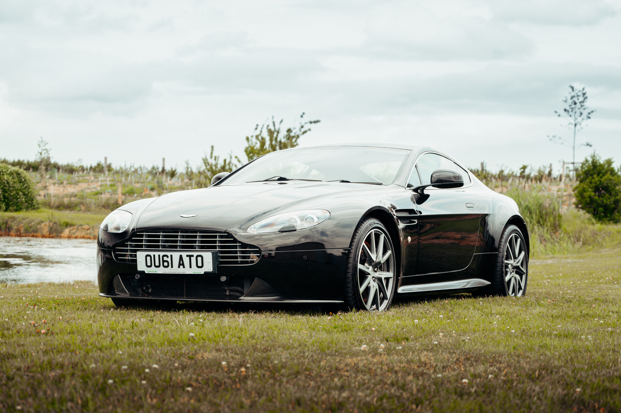 2011 ASTON MARTIN V8 VANTAGE S