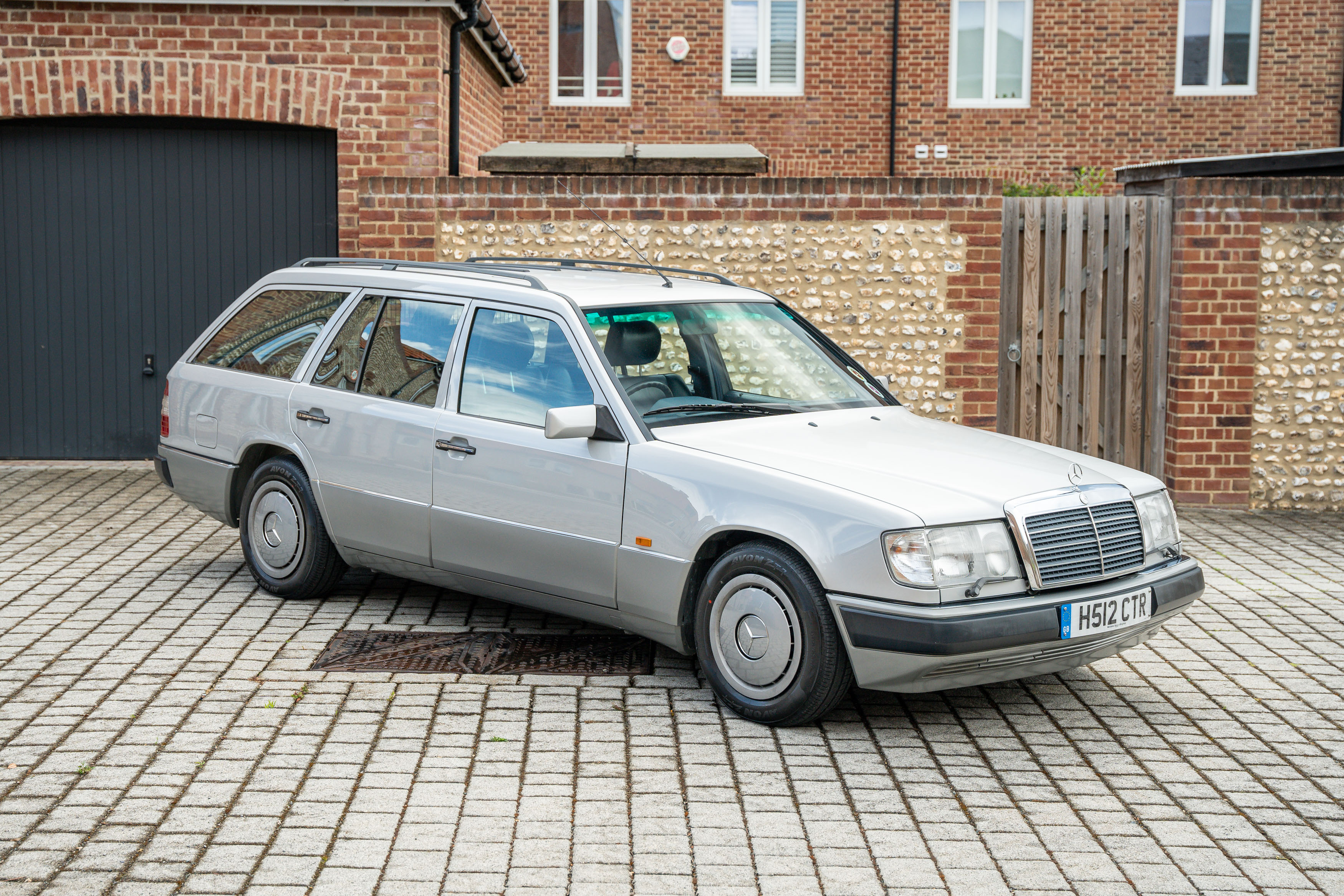 1990 MERCEDES-BENZ (W124) 300 TE