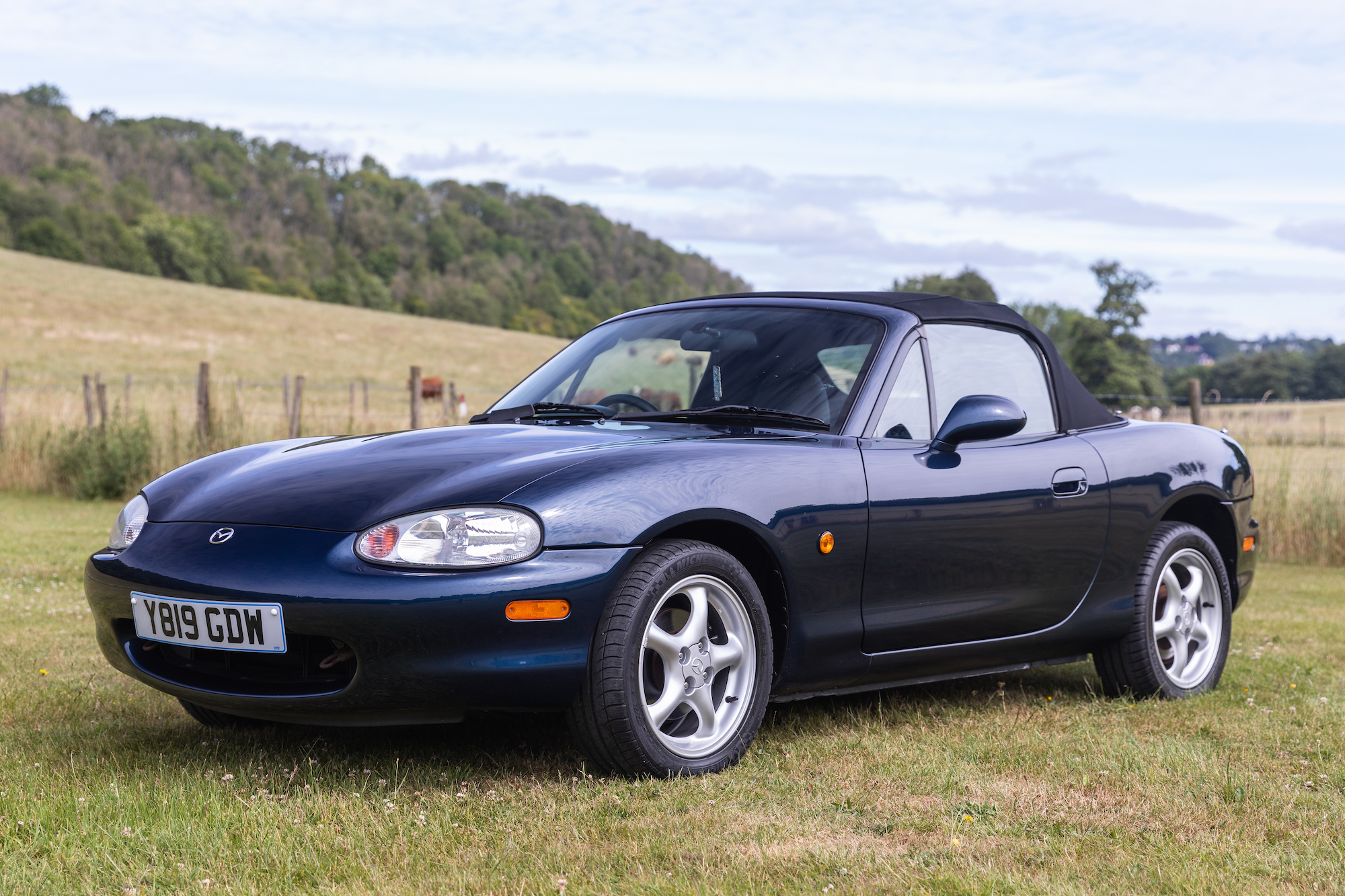 2001 MAZDA MX-5