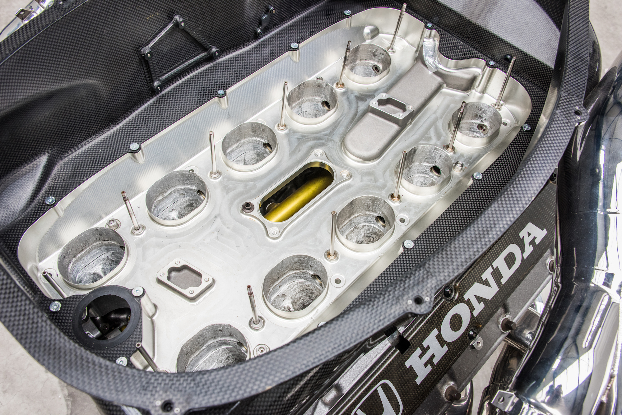 2001 HONDA RA00E V10 F1 ENGINE BLOCK