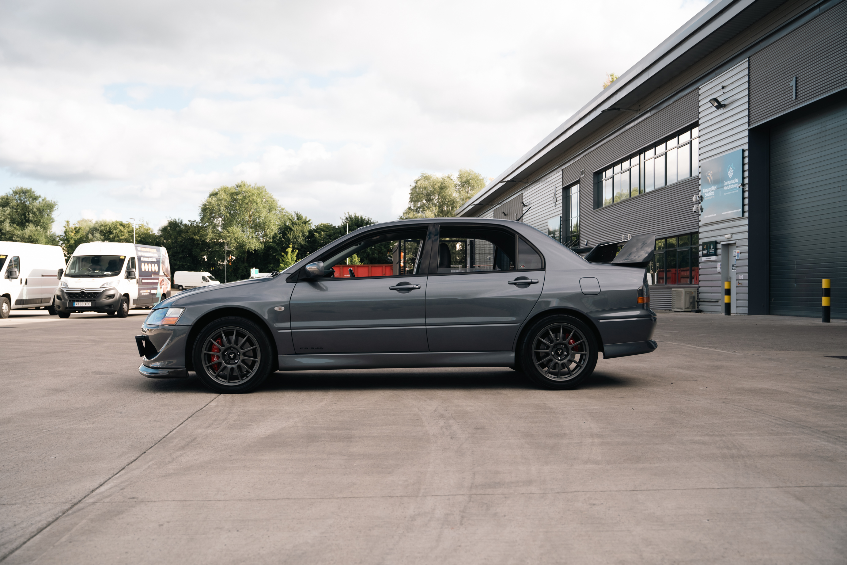 2004 MITSUBISHI LANCER EVO VIII MR FQ-340