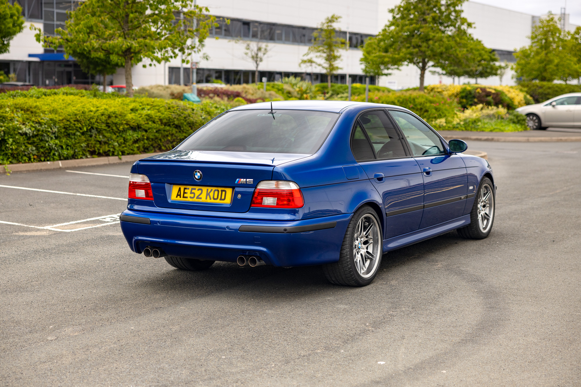 2002 BMW (E39) M5