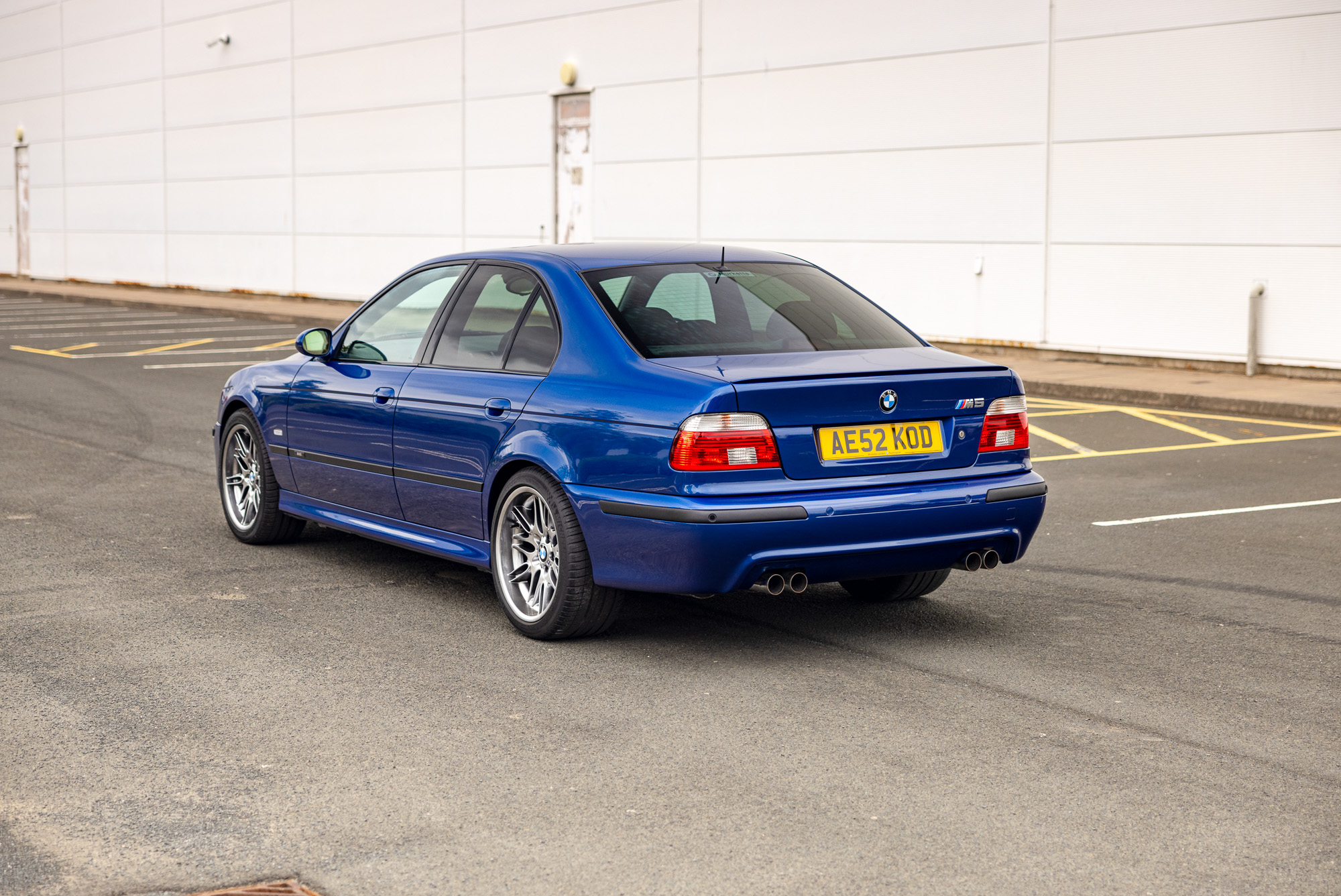 2002 BMW (E39) M5