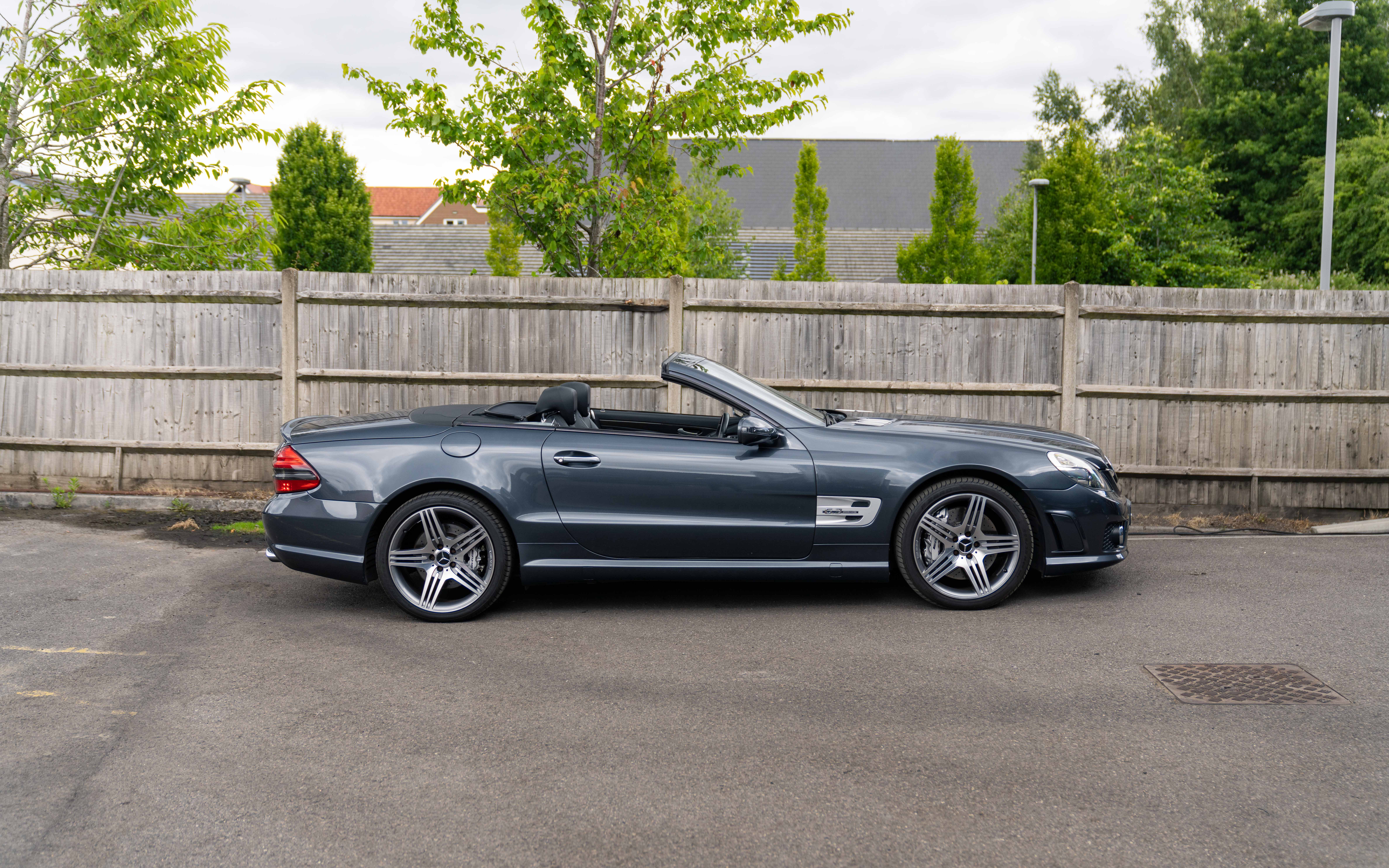 2008 MERCEDES-BENZ (R230) SL63 AMG for sale by auction in Church ...