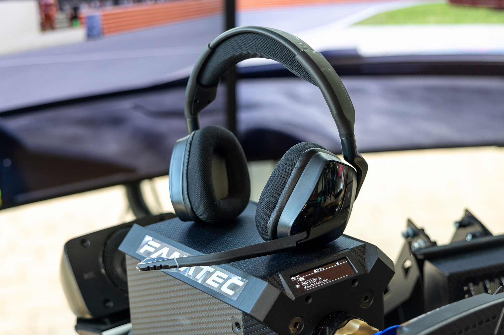 CUSTOM RACING SIMULATOR