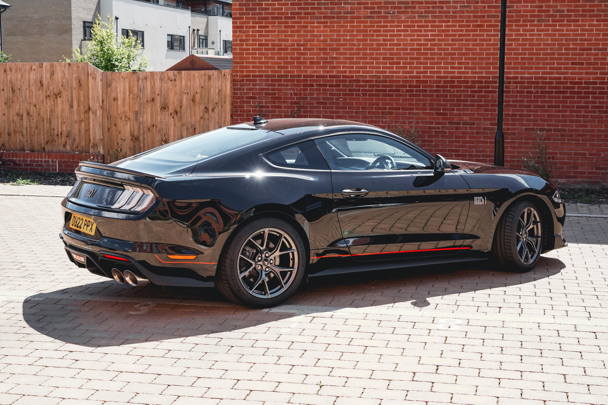2022-ford-mustang-mach-1