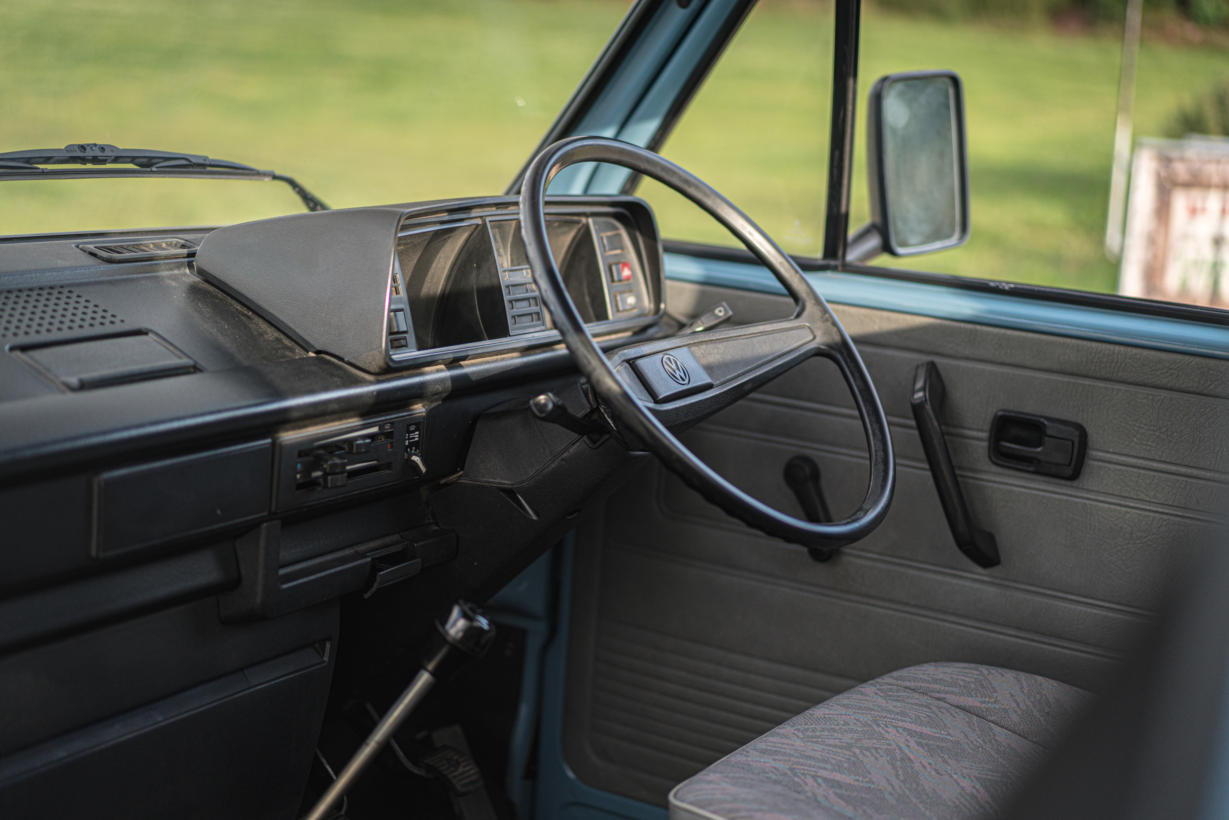 1987 VOLKSWAGEN T25 SINGLE CAB PICK-UP