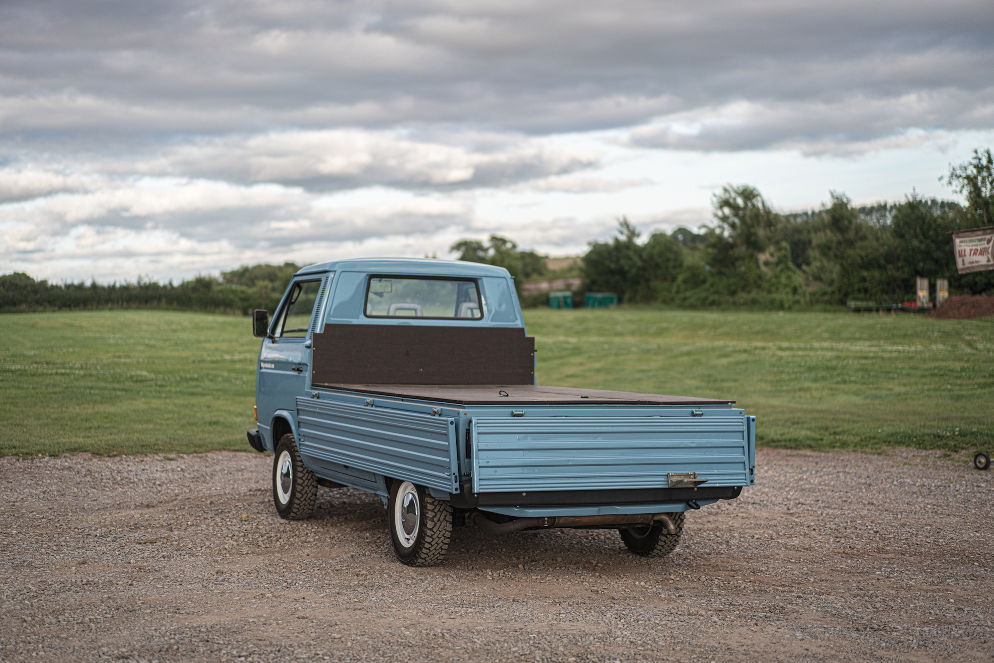 1987 VOLKSWAGEN T25 SINGLE CAB PICK-UP