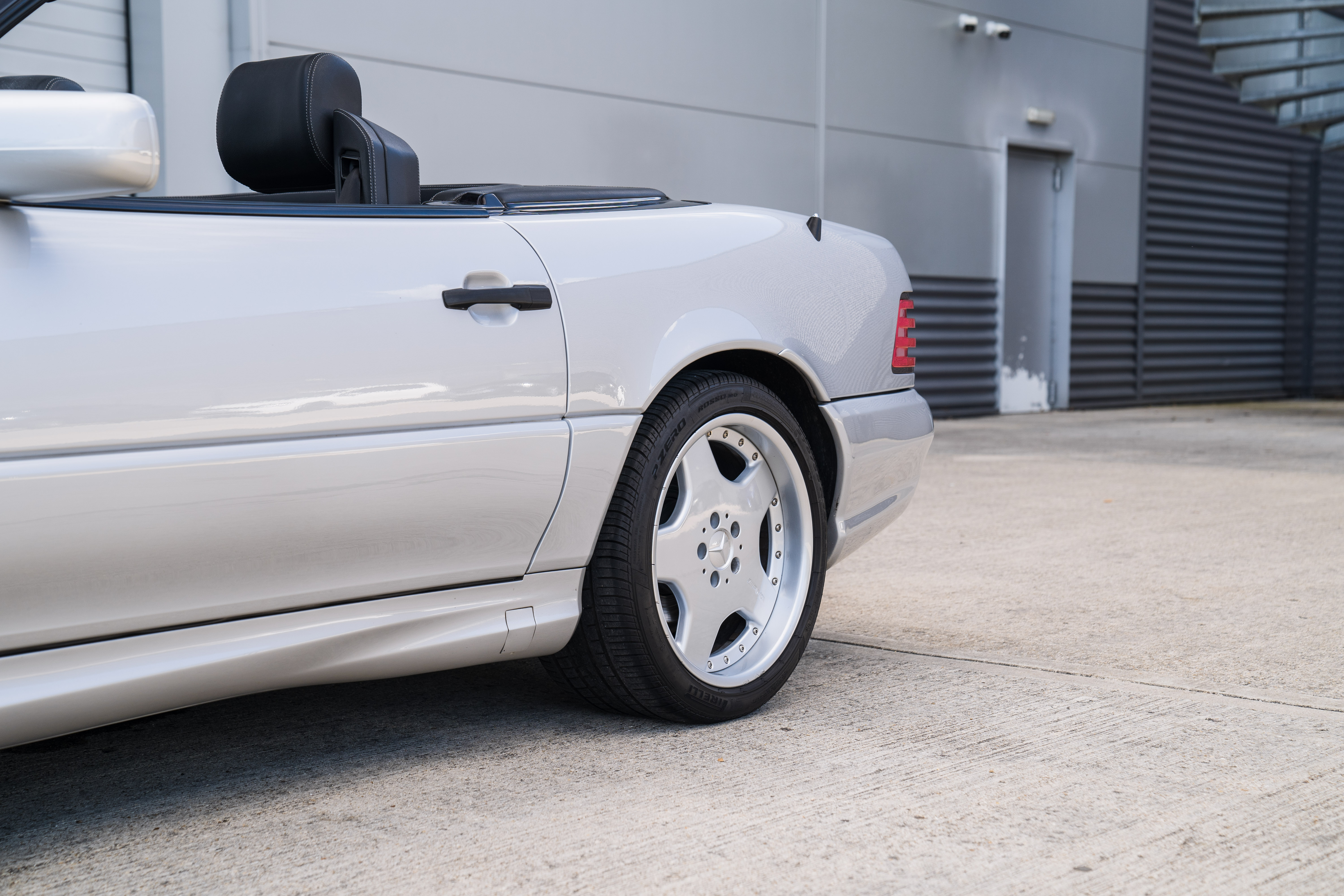 1997 MERCEDES-BENZ (R129) SL60 AMG