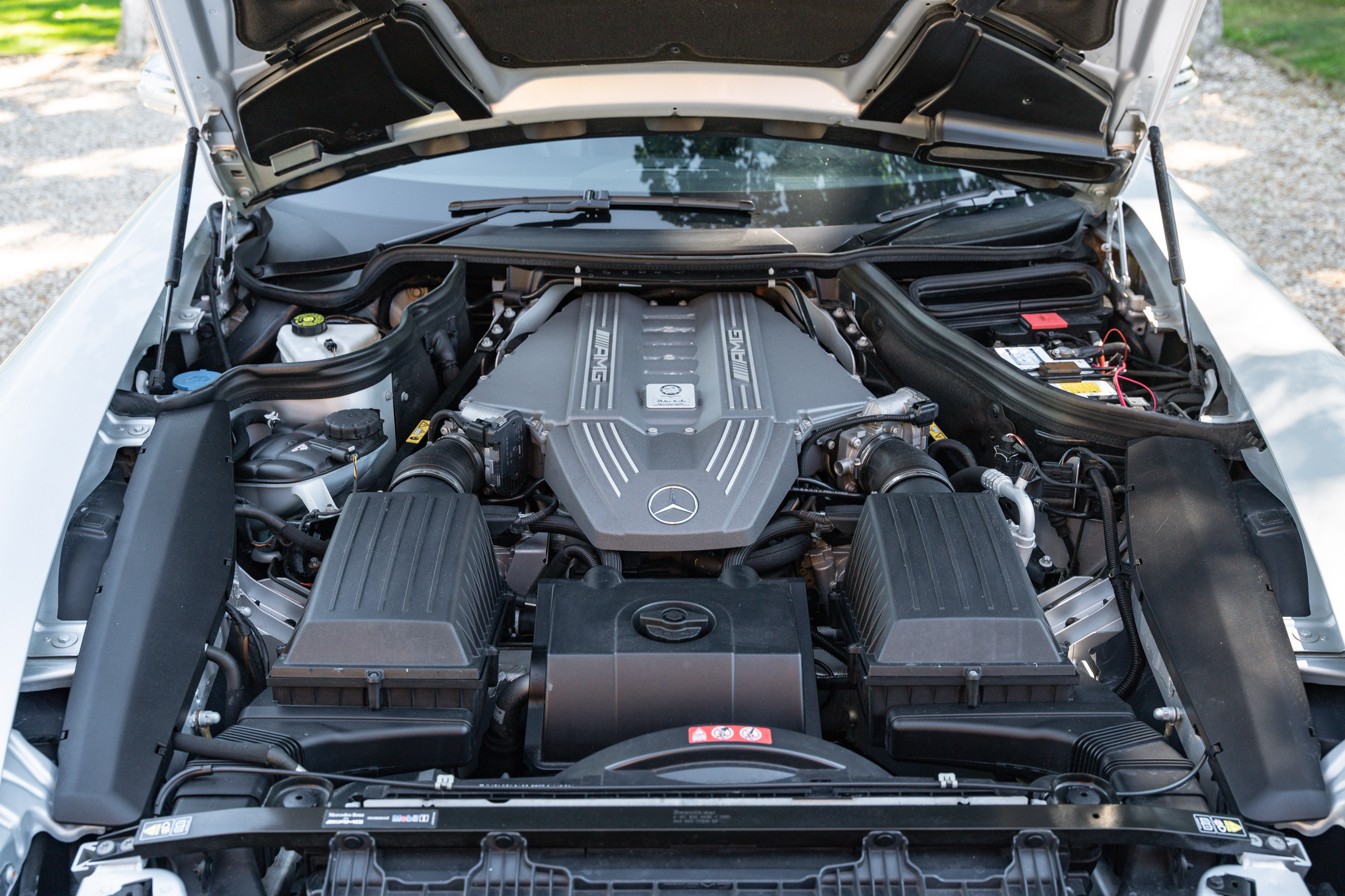 2011 MERCEDES-BENZ SLS AMG