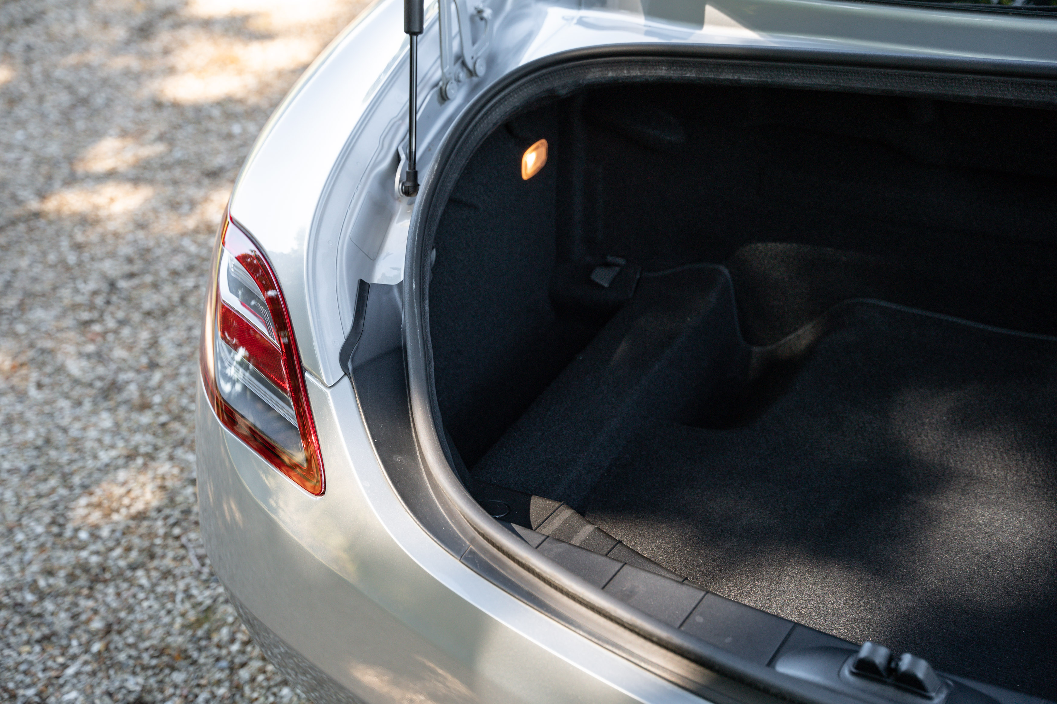 2011 MERCEDES-BENZ SLS AMG