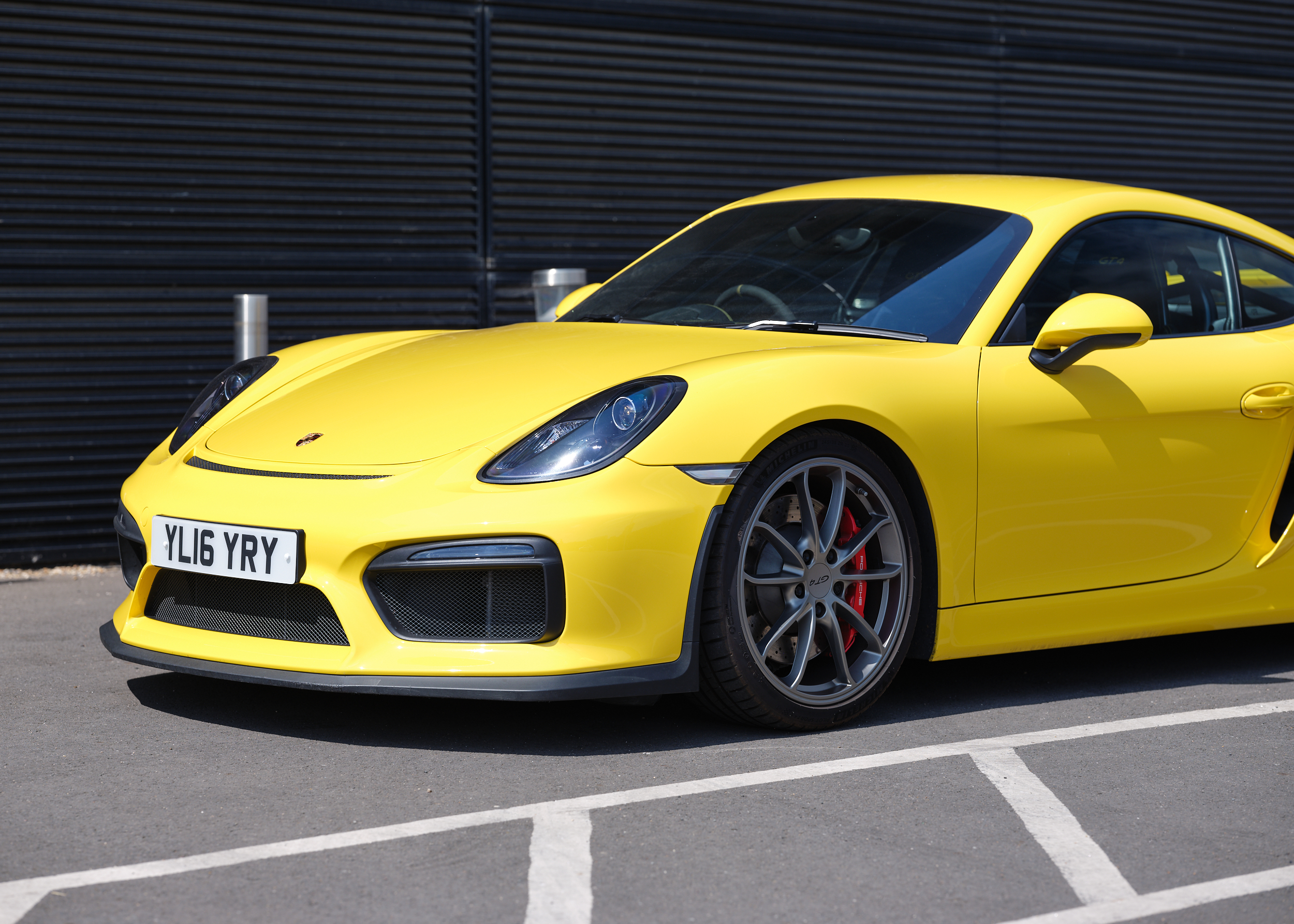 2016 PORSCHE (981) CAYMAN GT4 – CLUBSPORT PACKAGE