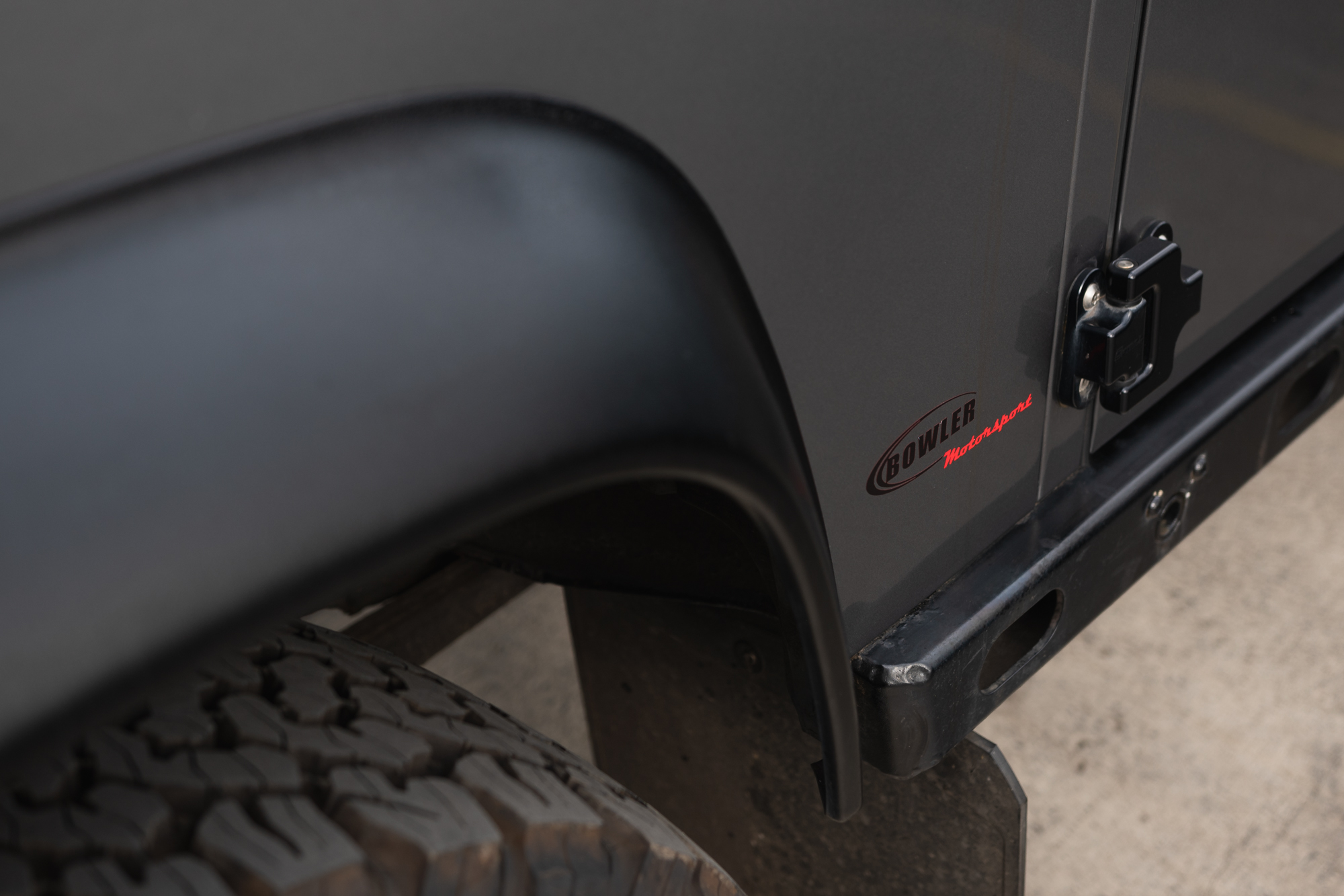 2014 LAND ROVER DEFENDER 90 HARD TOP 'BOWLER'