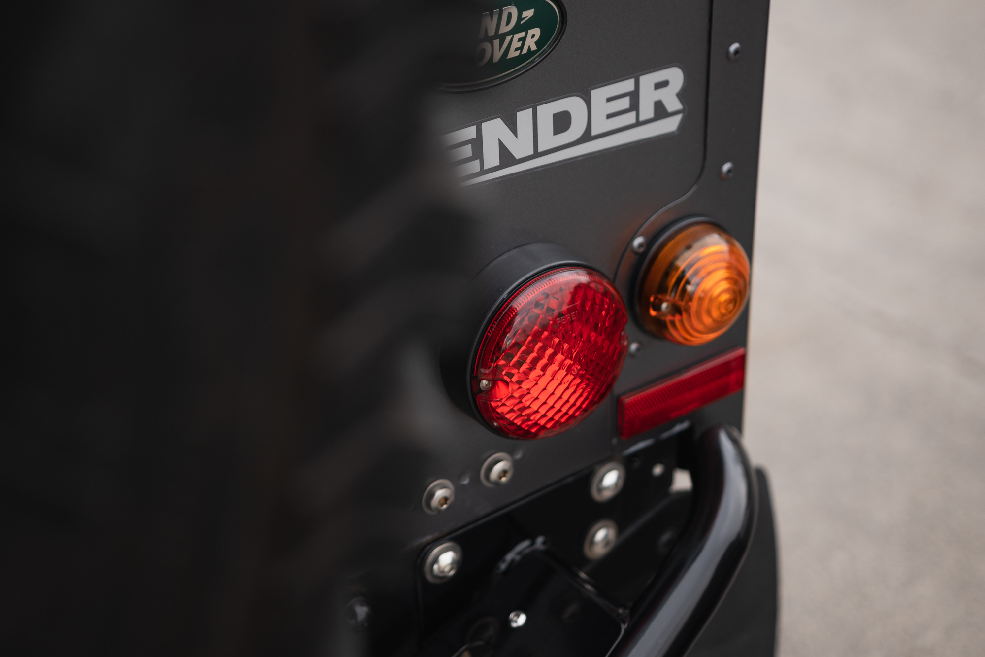 2014 LAND ROVER DEFENDER 90 HARD TOP 'BOWLER'