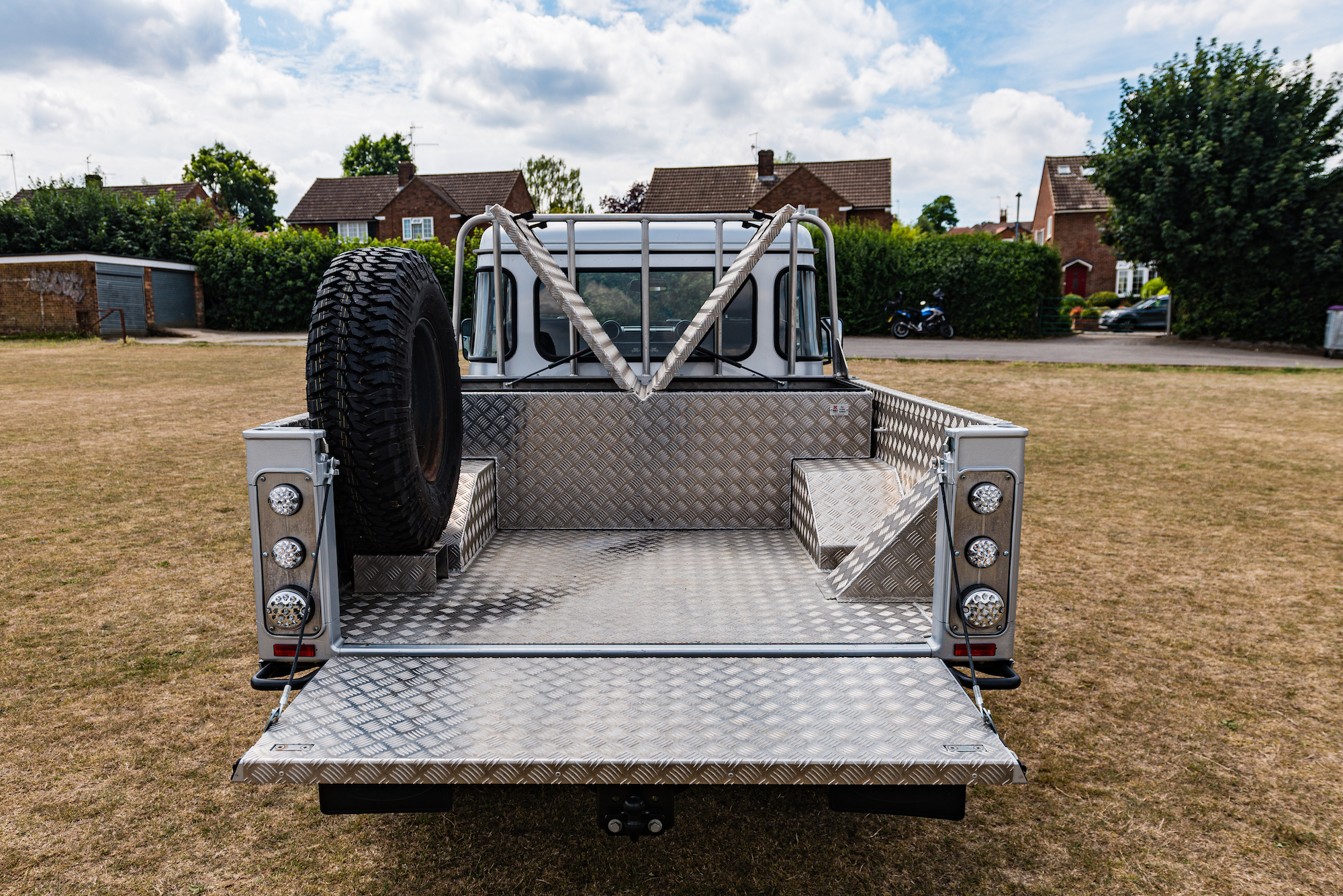 2016 LAND ROVER DEFENDER 110 SINGLE CAB PICK UP 'HIGH CAPACITY' - 4,573 ...