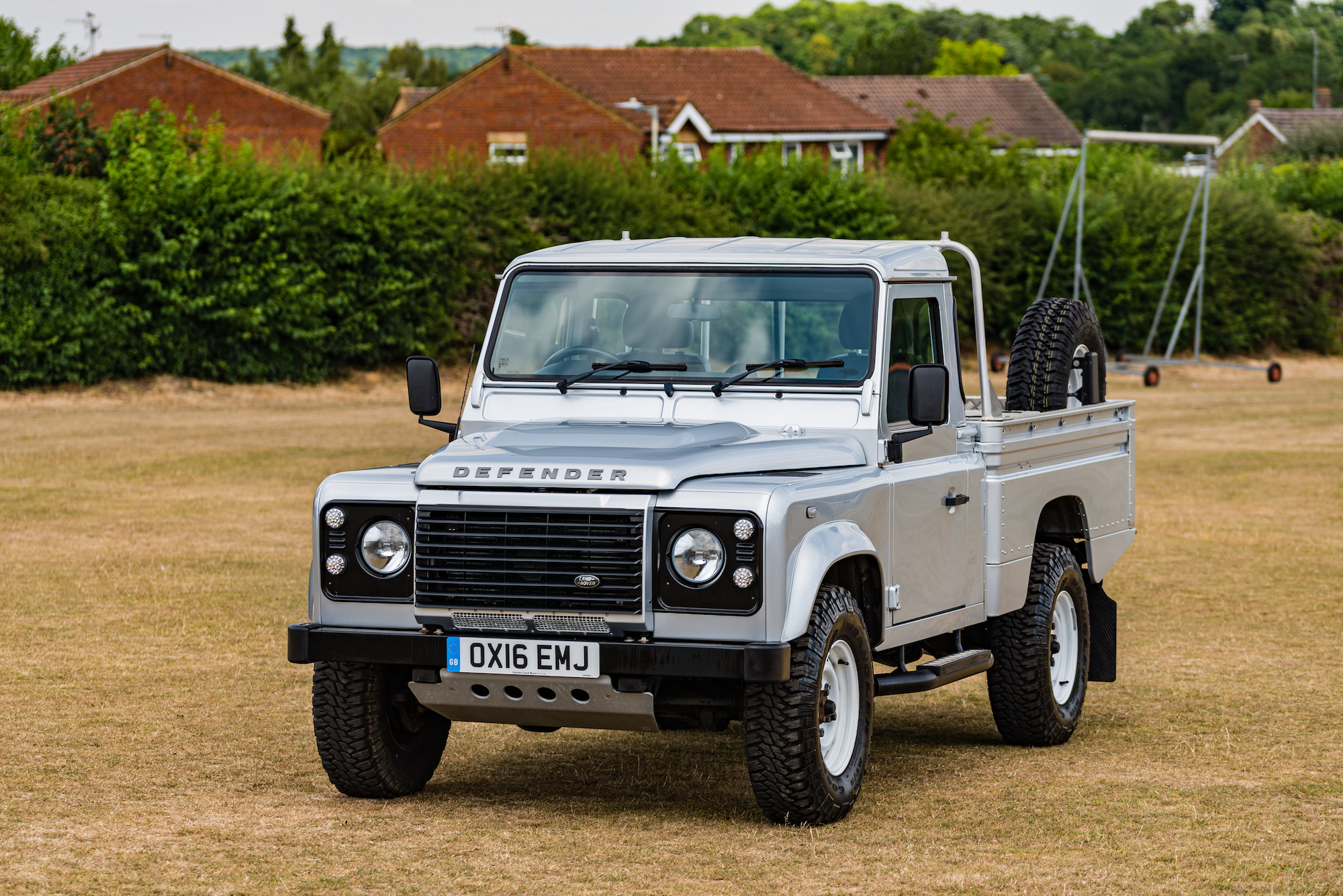 2016 LAND ROVER DEFENDER 110 SINGLE CAB PICK UP 'HIGH CAPACITY' - 4,573 ...