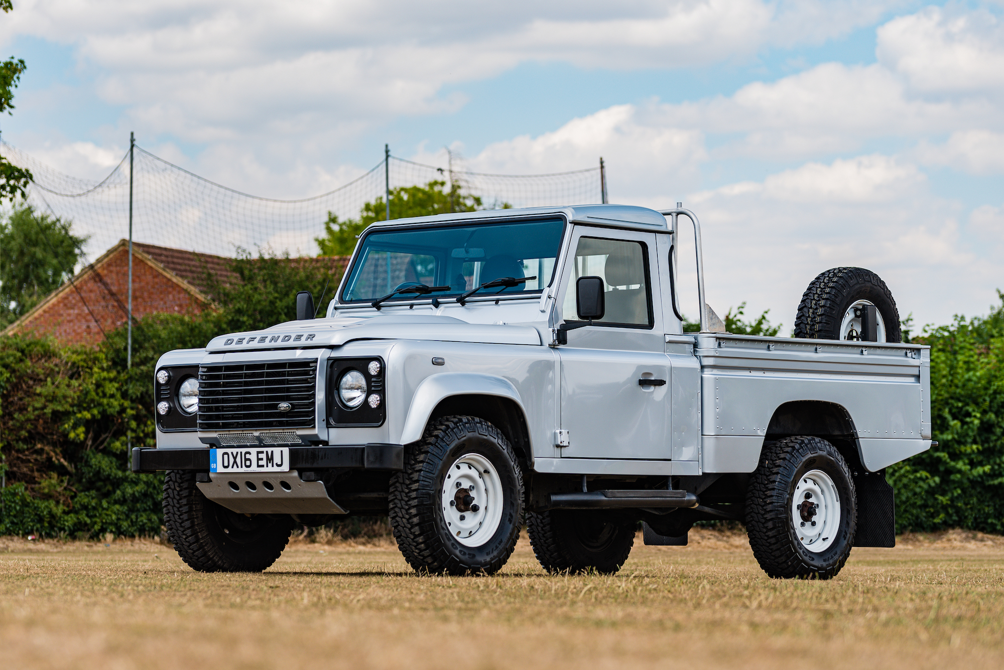 2016 LAND ROVER DEFENDER 110 SINGLE CAB PICK UP 'HIGH CAPACITY' - 4,573 ...