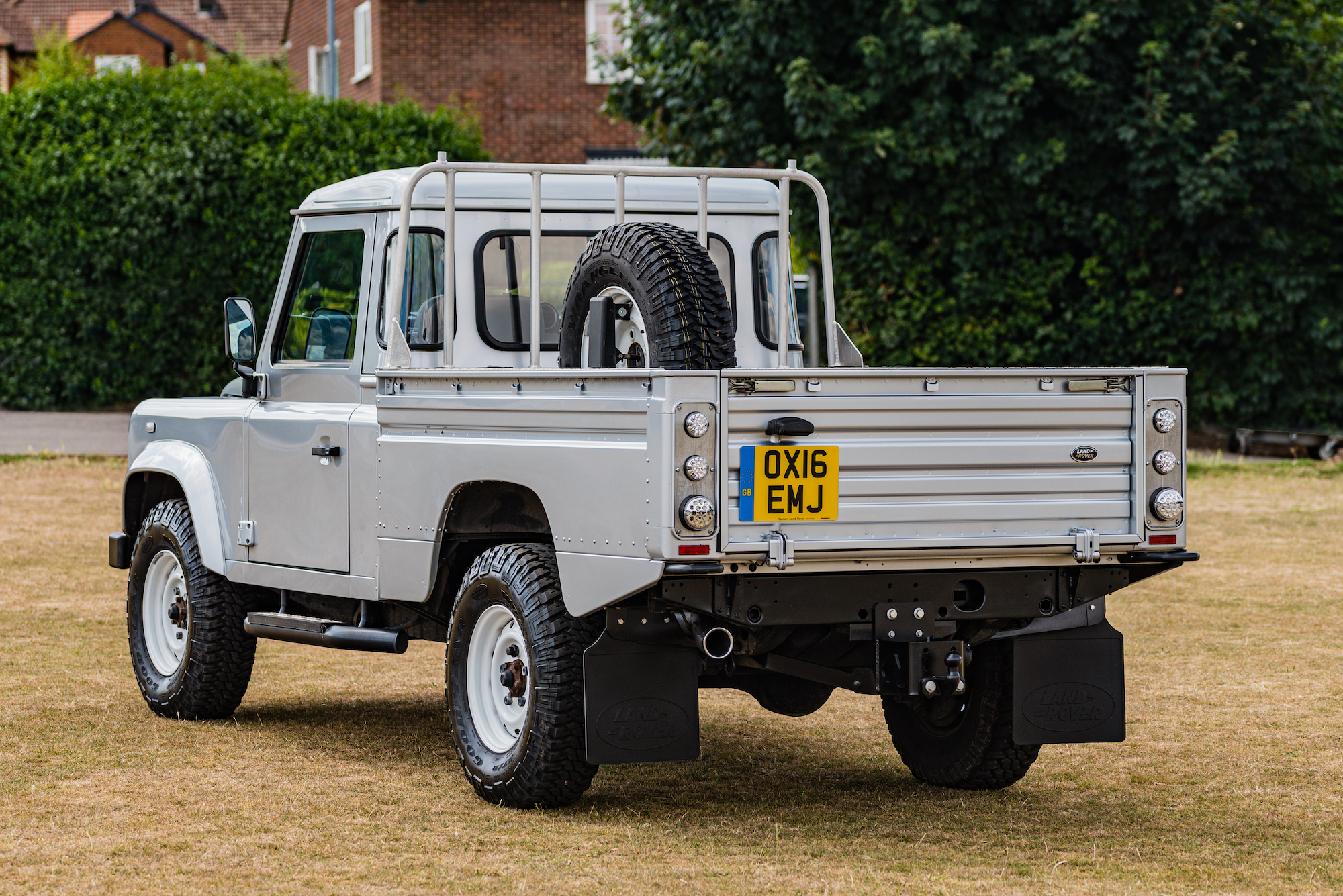 2016 LAND ROVER DEFENDER 110 SINGLE CAB PICK UP 'HIGH CAPACITY' - 4,573 ...