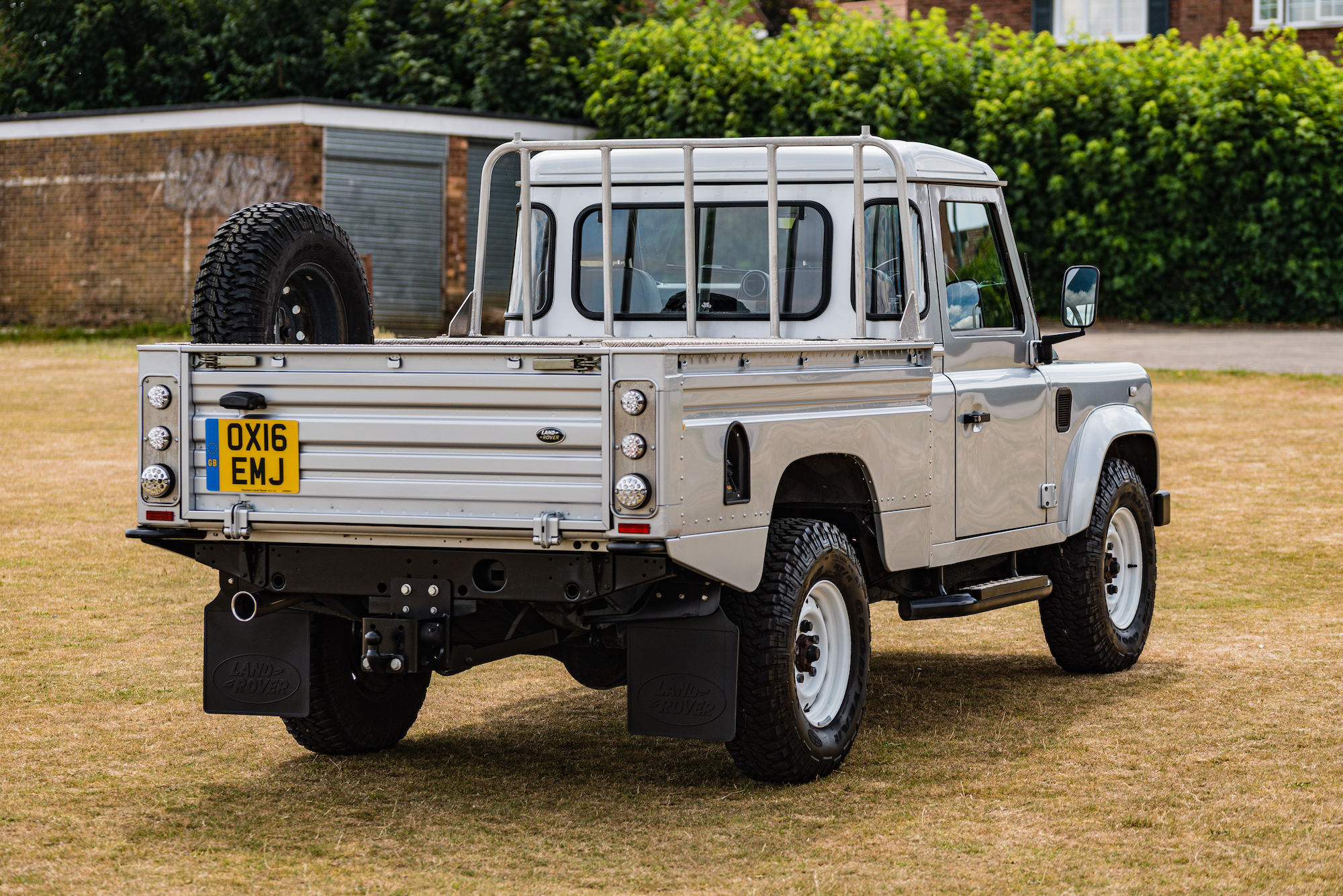 2016 LAND ROVER DEFENDER 110 SINGLE CAB PICK UP 'HIGH CAPACITY' - 4,573 ...